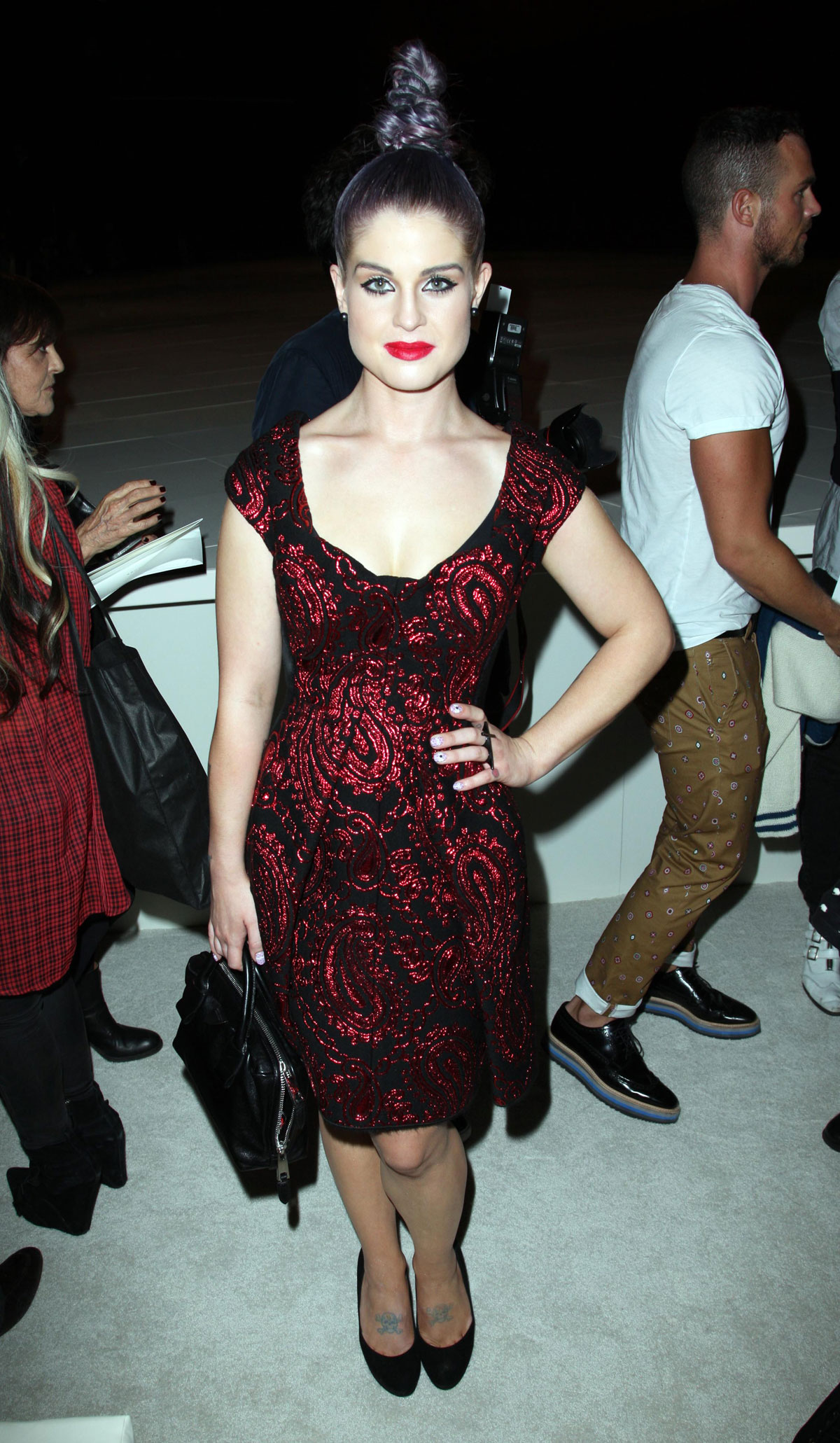 KELLY OSBOURNE at Marc Jacobs Fashion Show in New York – HawtCelebs