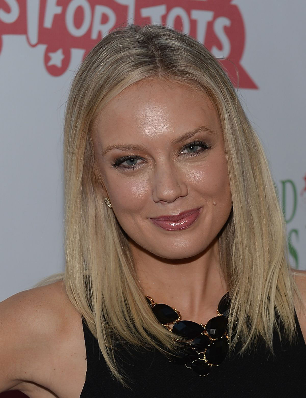 MELISSA ORDWAY at 82nd Annual Hollywood Christmas Parade in Hollywood ...