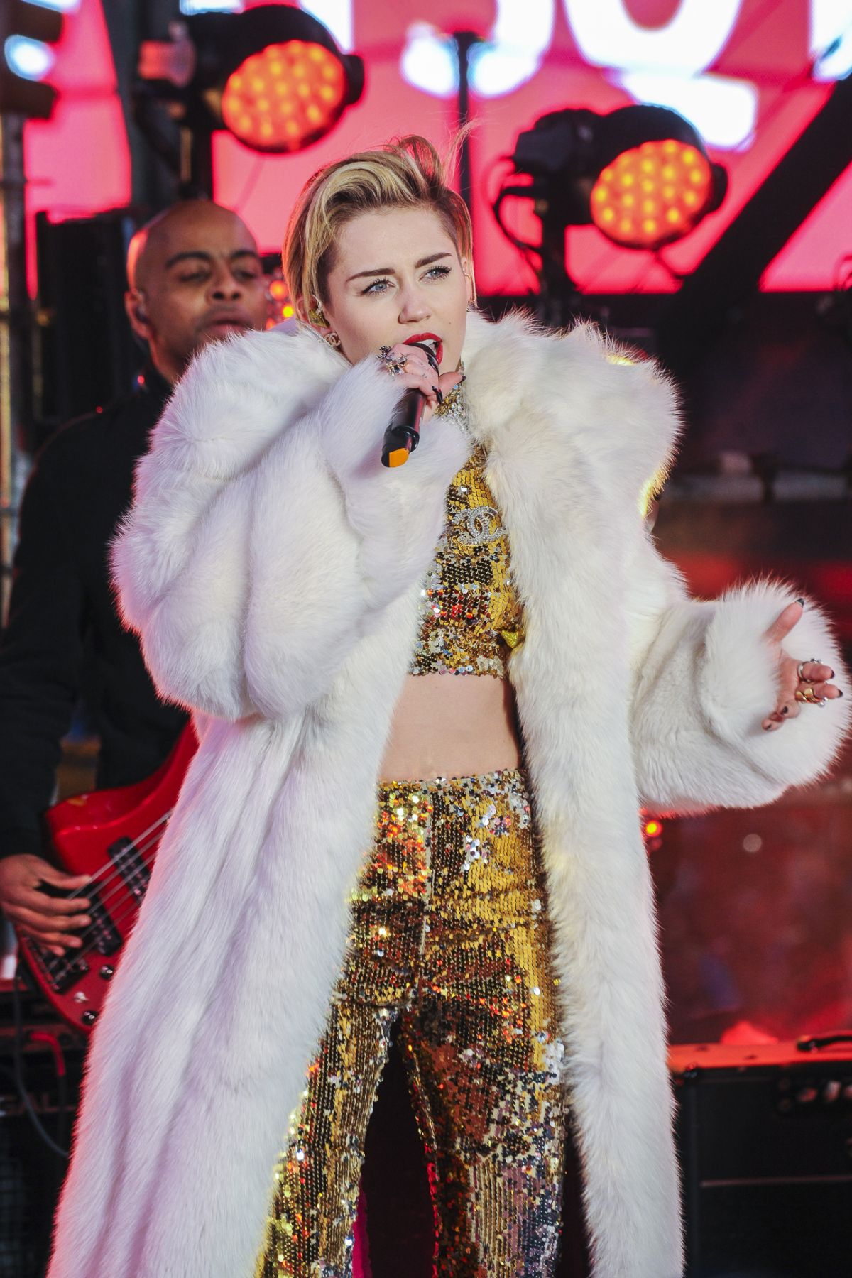 MILEY CYRUS Performs at Dick Clark’s New Year’s Rockin’ Eve with Ryan ...