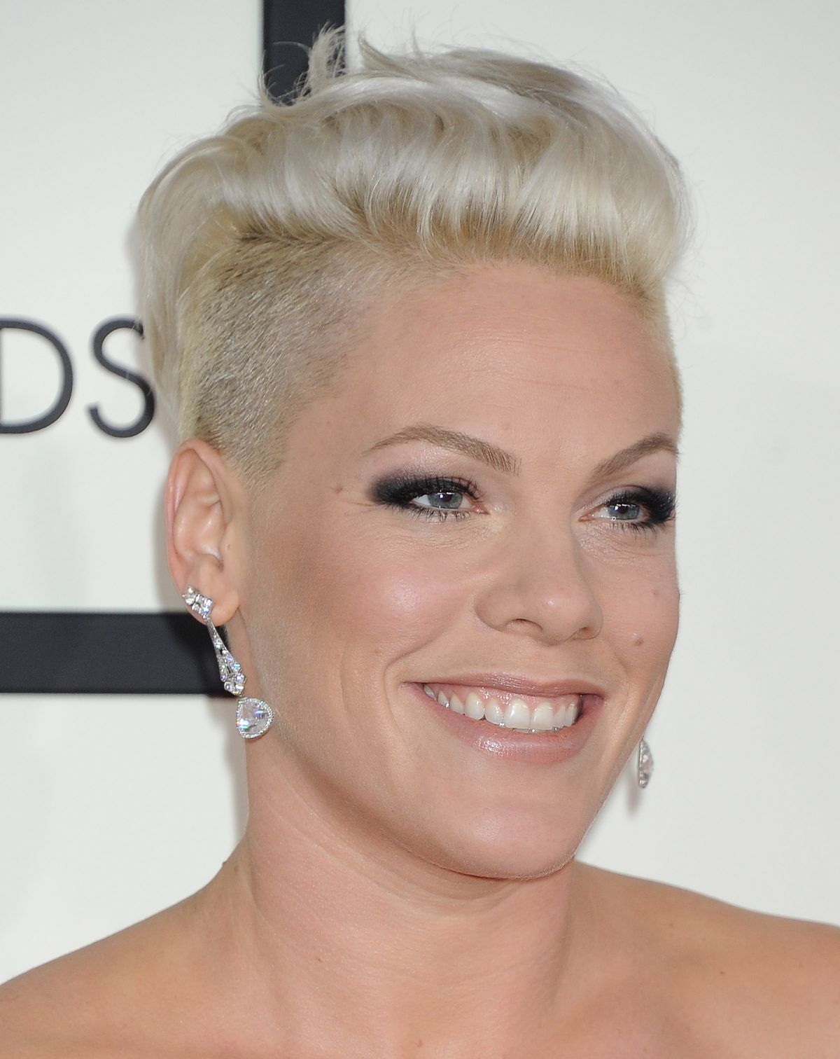 PINK at 2014 Grammy Awards in Los Angeles – HawtCelebs
