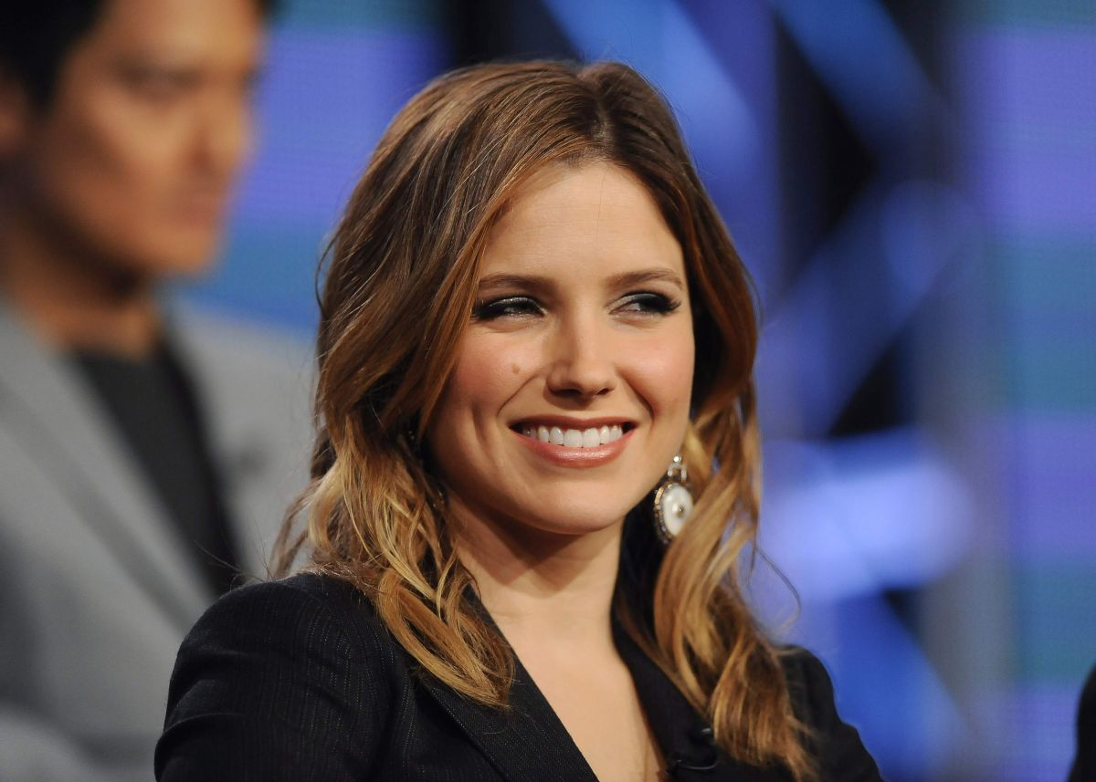 SOPHIA BUSH at NBC and Universal 2014 TCA Winter Press Tour in Pasadena ...