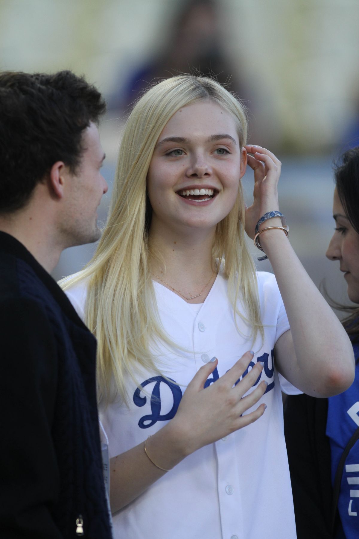 ELLE FANNING Throw First Pitch at Dodger’s Game in Los Angeles – HawtCelebs