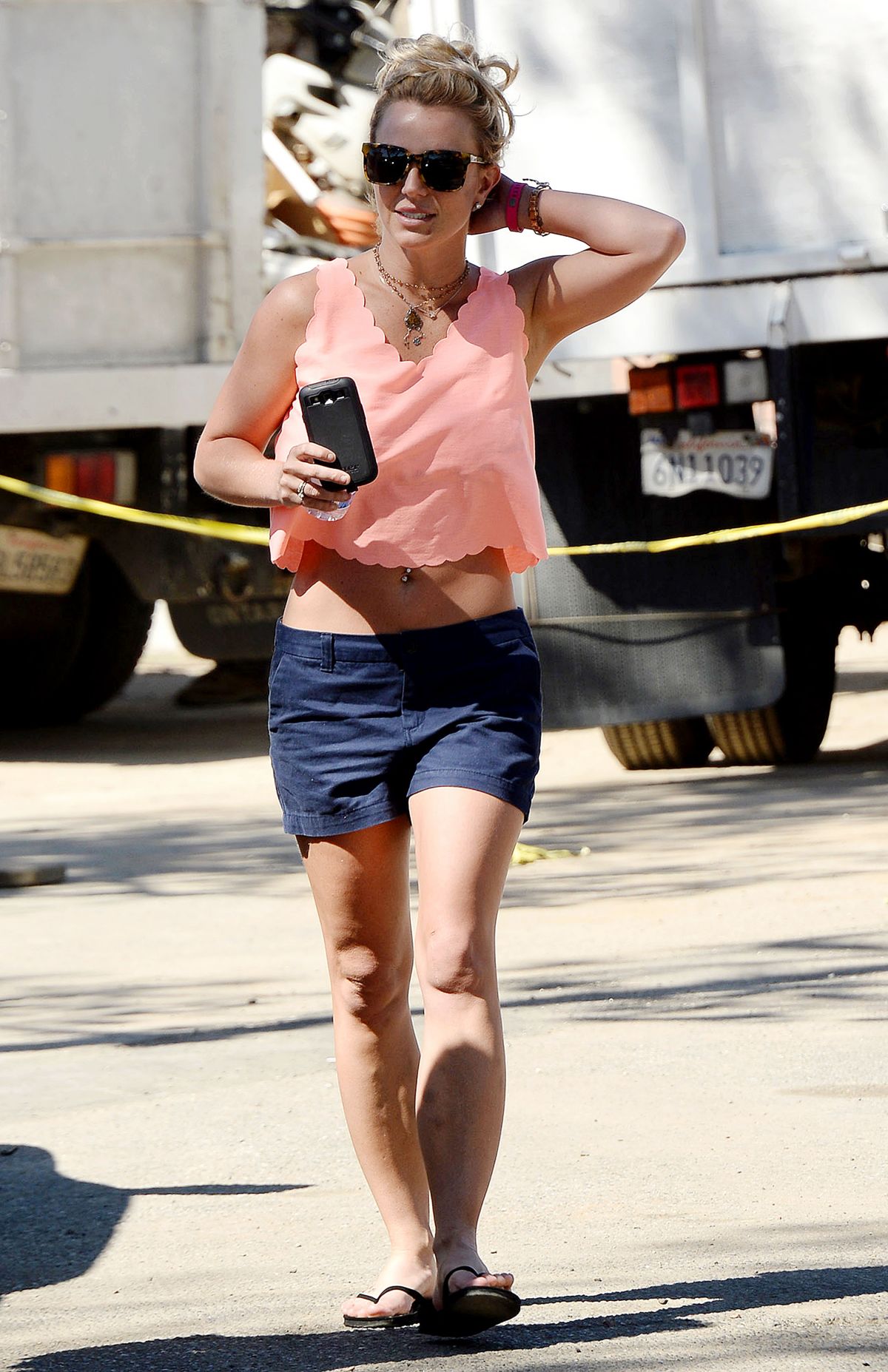 BRITNEY SPEARS Leaves a Office Building in Thousand Oaks – HawtCelebs