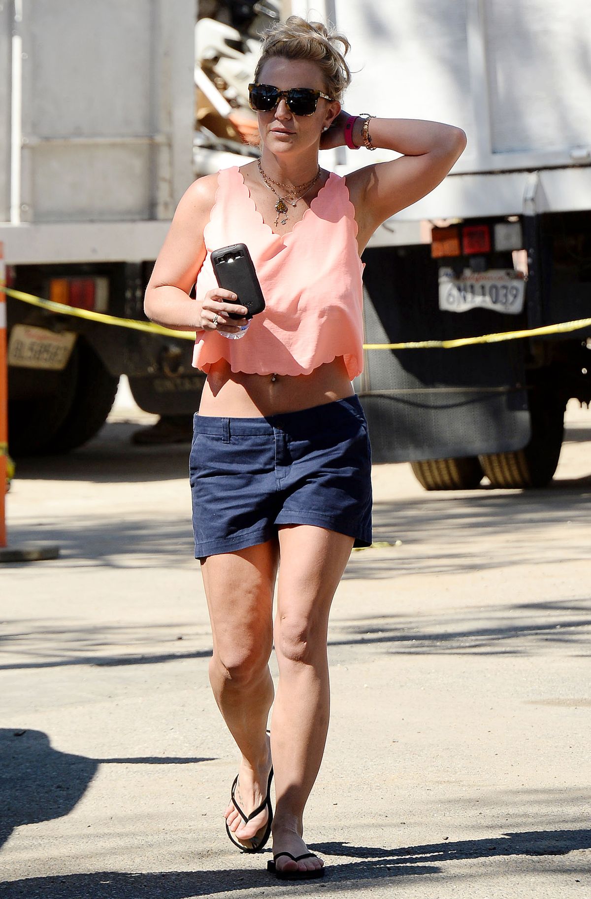 BRITNEY SPEARS Leaves a Office Building in Thousand Oaks – HawtCelebs