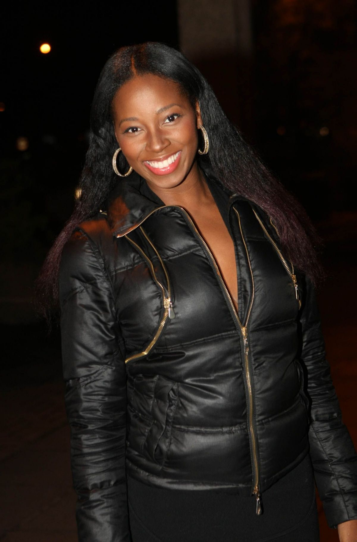 JAMELIA Arrives at RTE Studios in Dublin – HawtCelebs