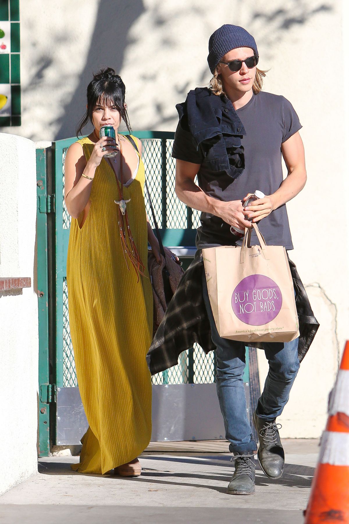 VANESSA HUDGENS and Austin Butler Shopping at Whole Foods in Los ...