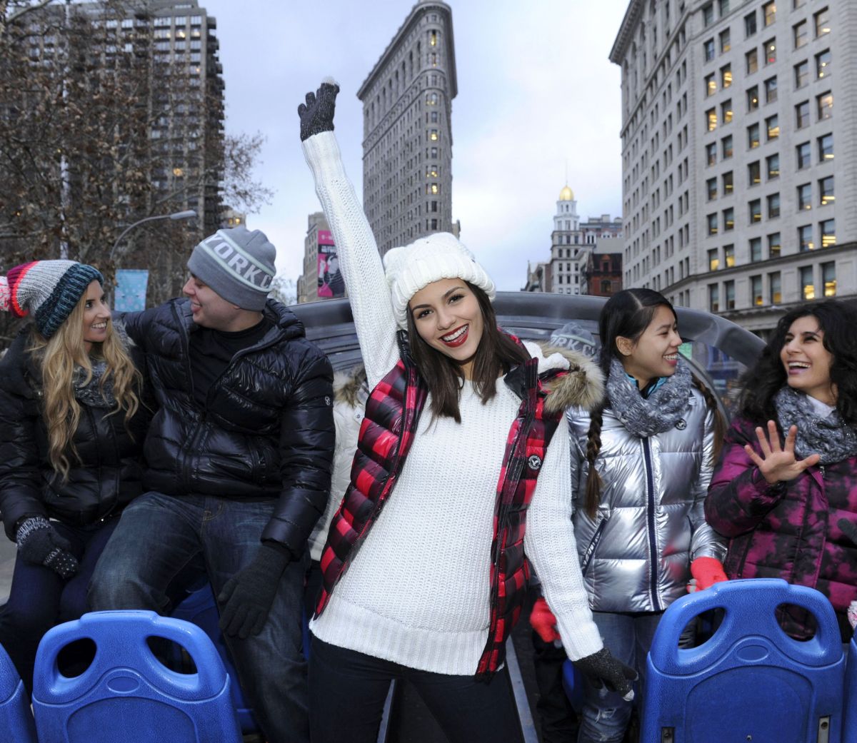VICTORIA JUSTICE at American Eagle Outfitters #aeogetdownnyc Party Bus ...