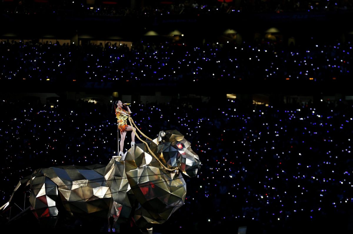 KATY PERRY Performs at Superbowl XLIX Halftime Show – HawtCelebs