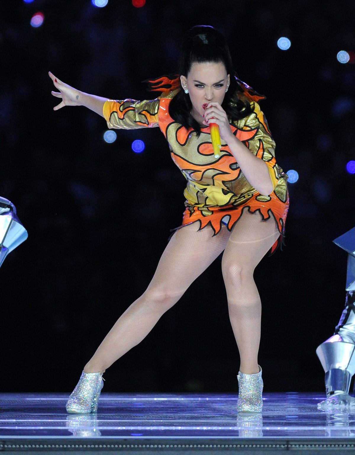 KATY PERRY Performs at Superbowl XLIX Halftime Show – HawtCelebs