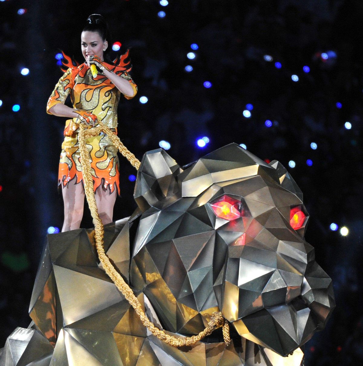 KATY PERRY Performs at Superbowl XLIX Halftime Show – HawtCelebs