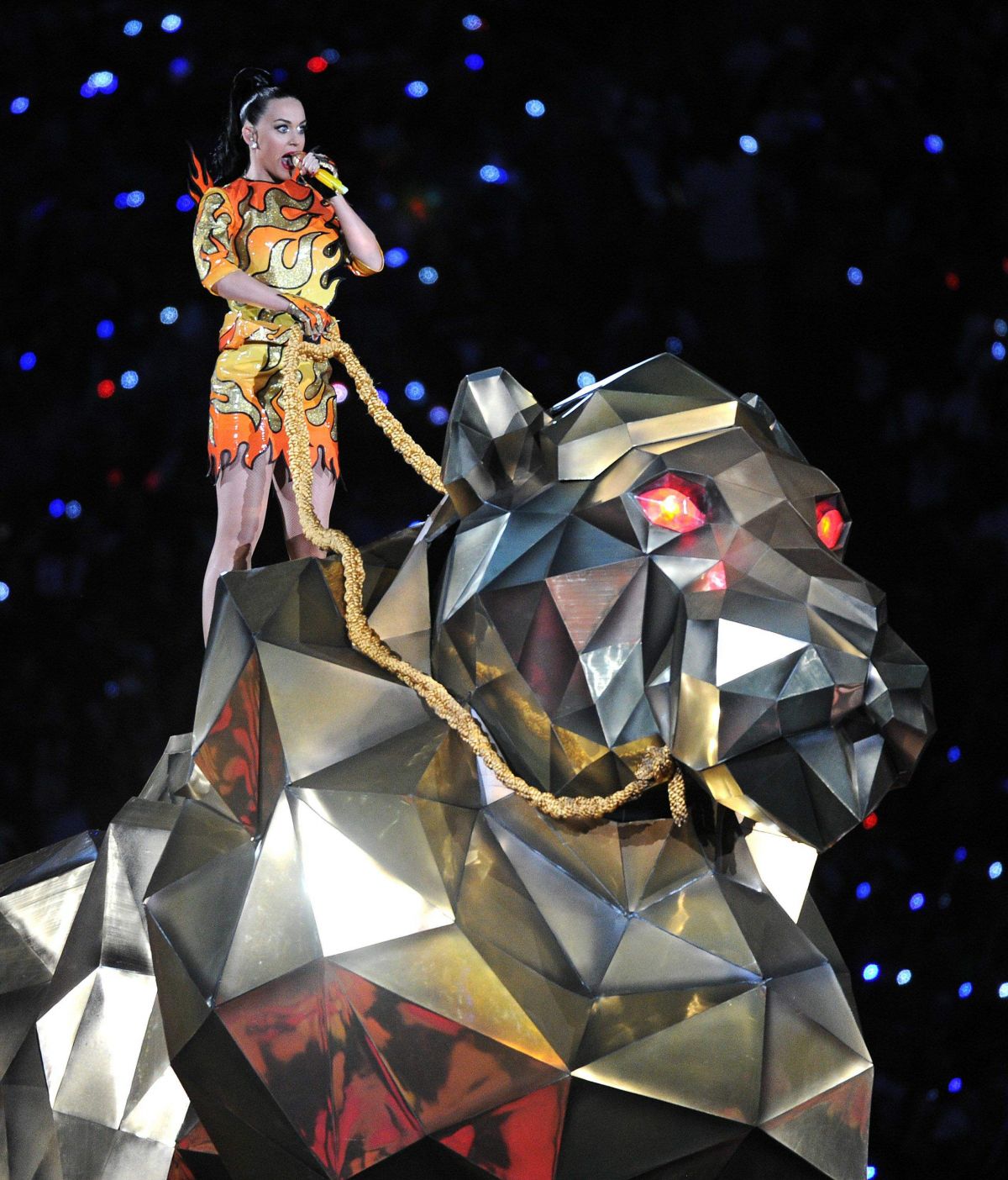 KATY PERRY Performs at Superbowl XLIX Halftime Show – HawtCelebs