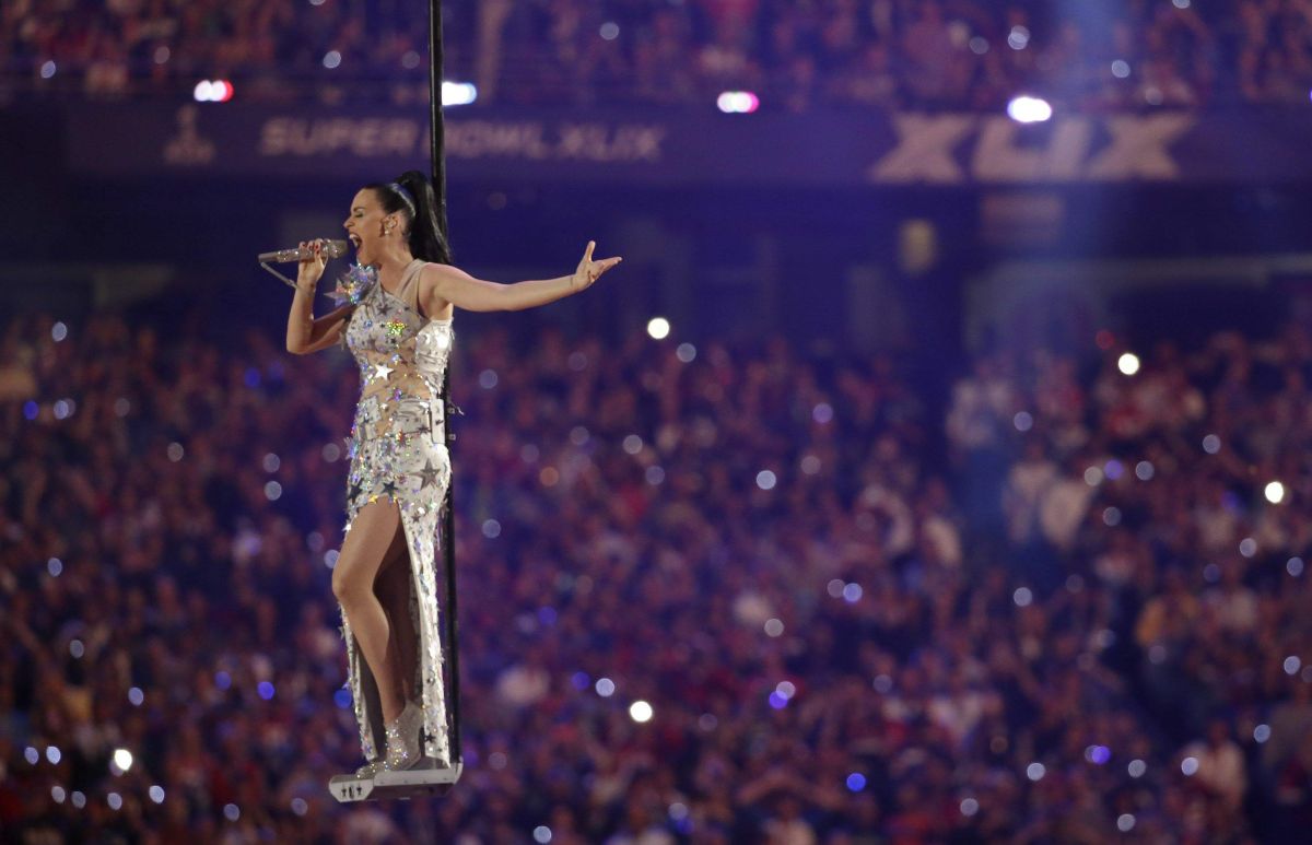 KATY PERRY Performs at Superbowl XLIX Halftime Show – HawtCelebs