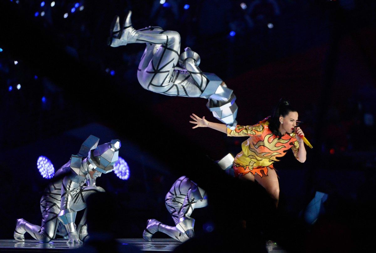KATY PERRY Performs at Superbowl XLIX Halftime Show – HawtCelebs