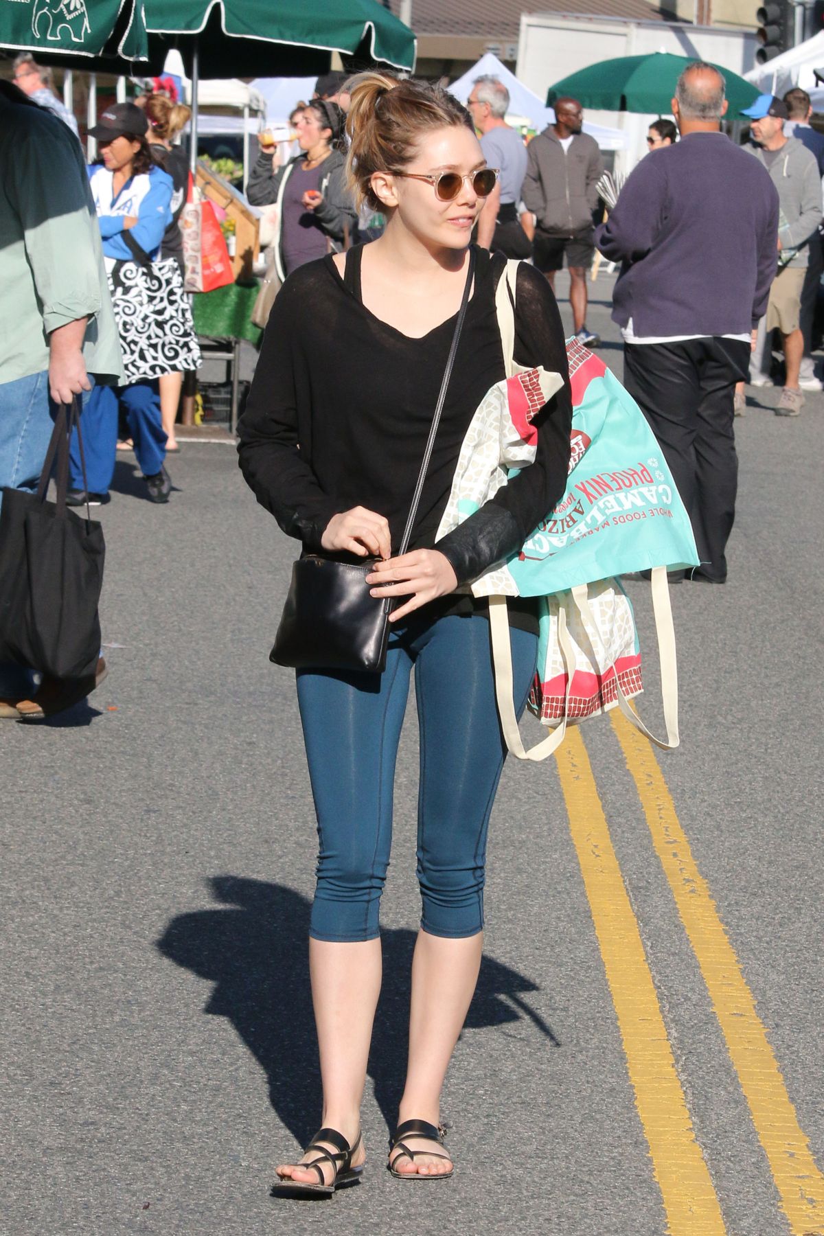 ELIZABETH OLSEN Arrives at Farmer’s Market in Los Angeles – HawtCelebs
