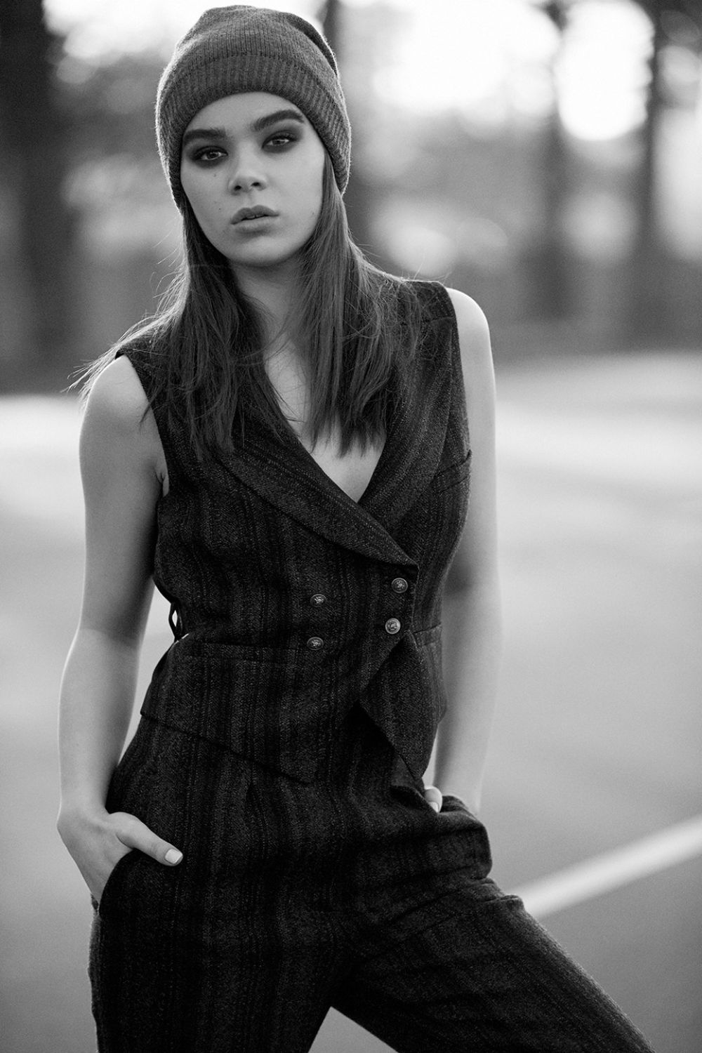 HAILEE STEINFELD – Dani Brubaker Photoshoot – HawtCelebs