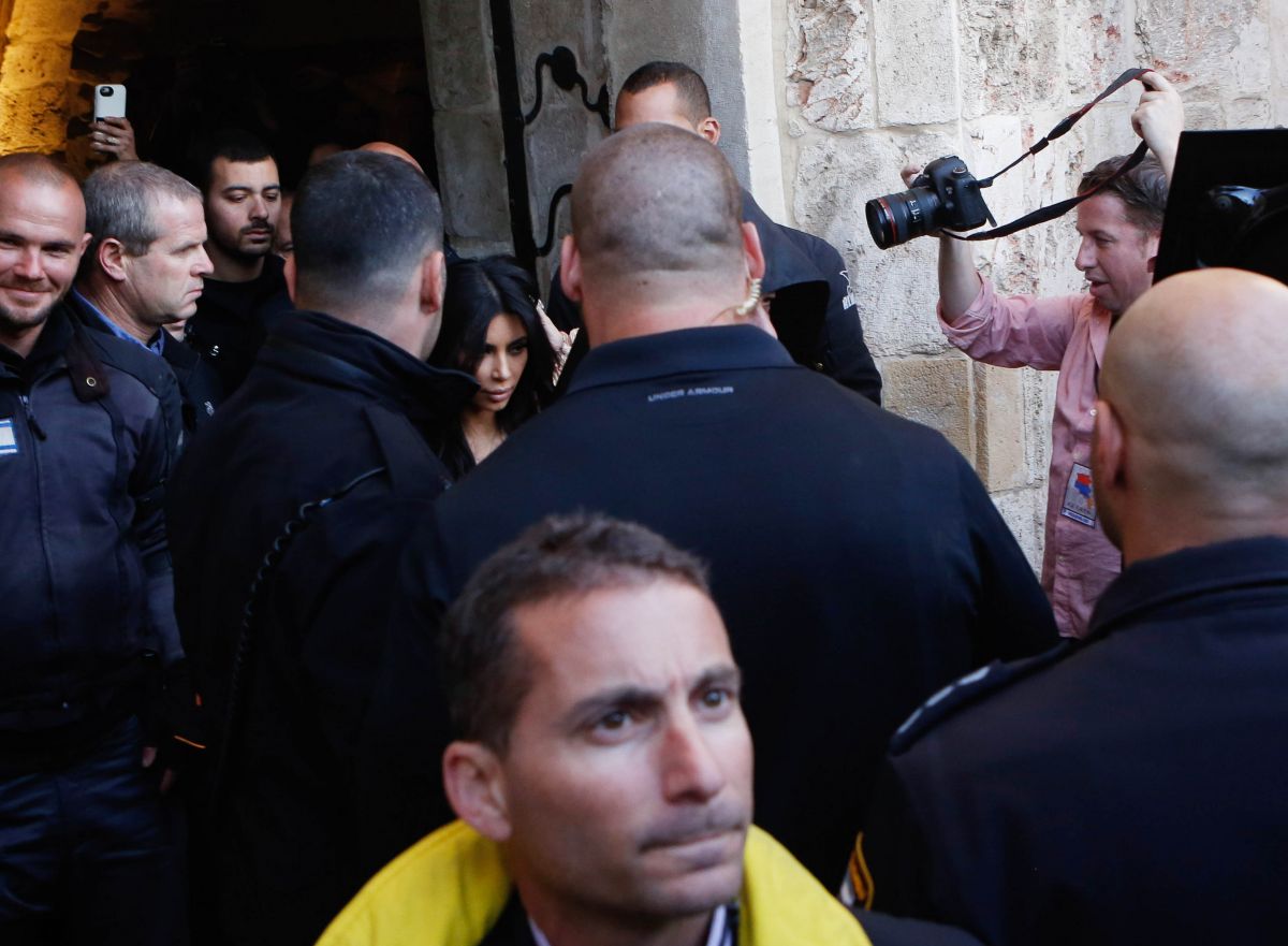 KIM KARDASHIAN at St. James Cathedral in Jerusalem – HawtCelebs