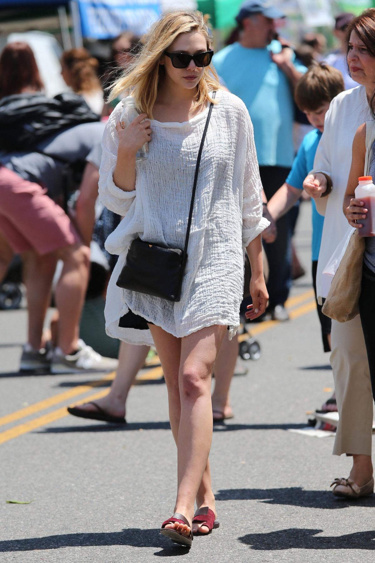 ELIZABETH OLSEN Leaves Farmer’s Market in Studio City 05/0./2015 ...