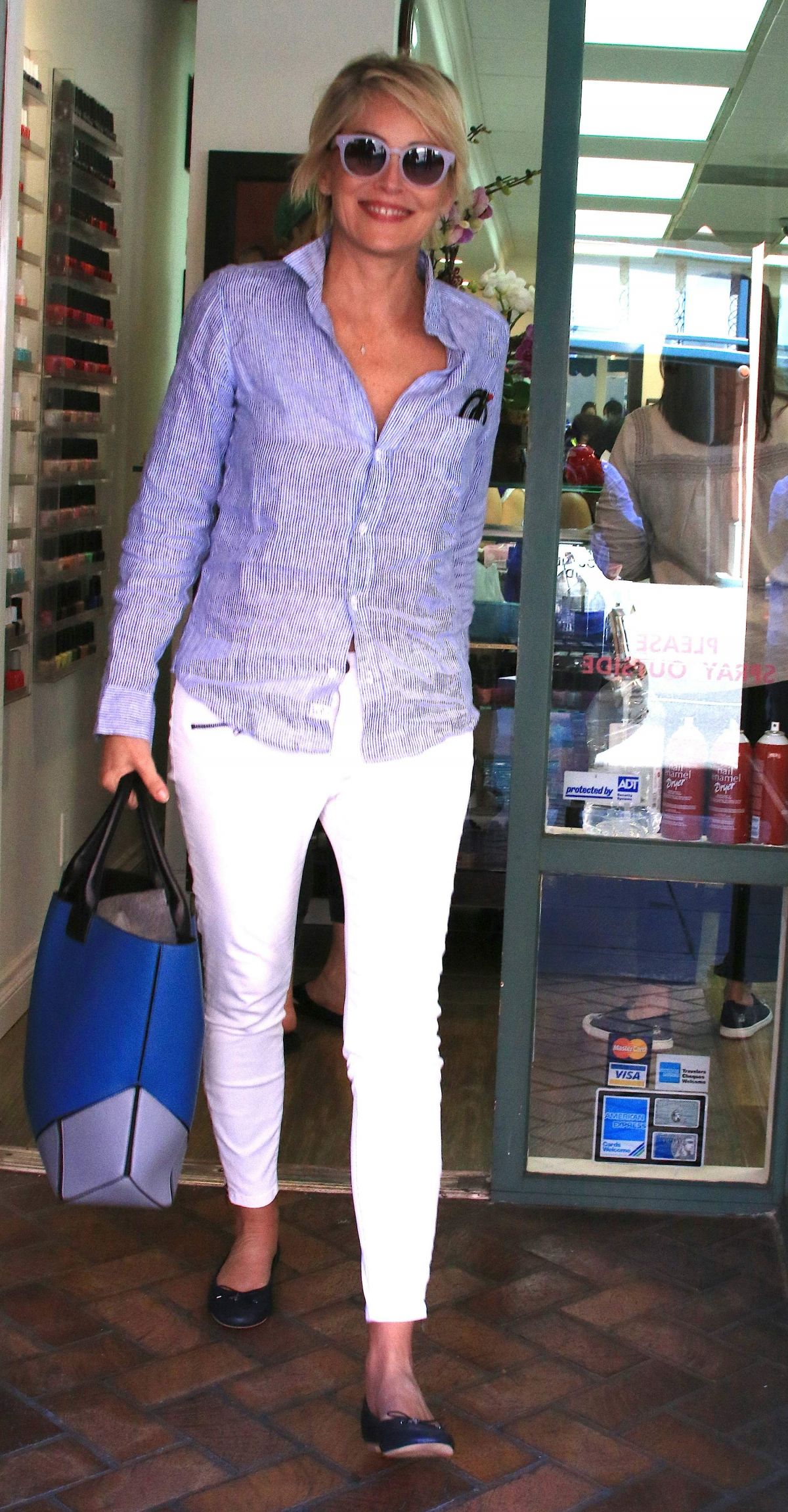SHARON STONE Leaves a Nails & Spa in Beverly Hills – HawtCelebs