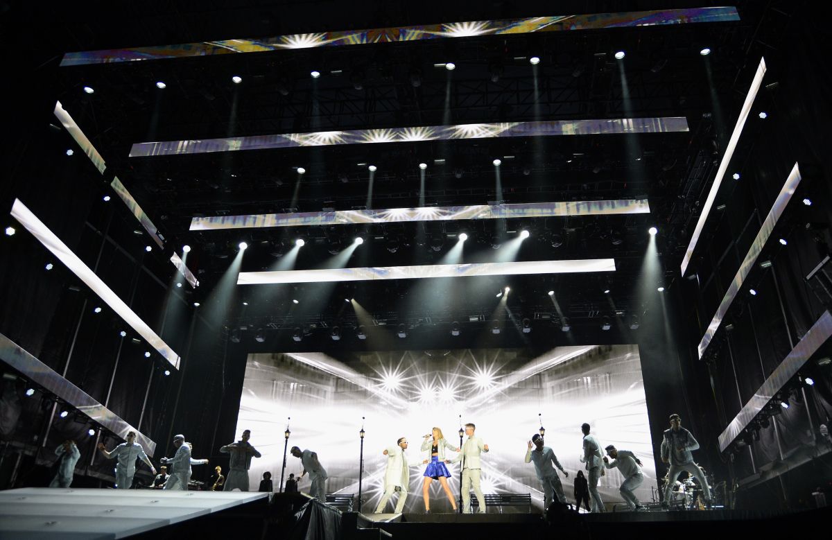 TAYLOR SWIFT Performs at Rock in Rio USA in Las Vegas – HawtCelebs