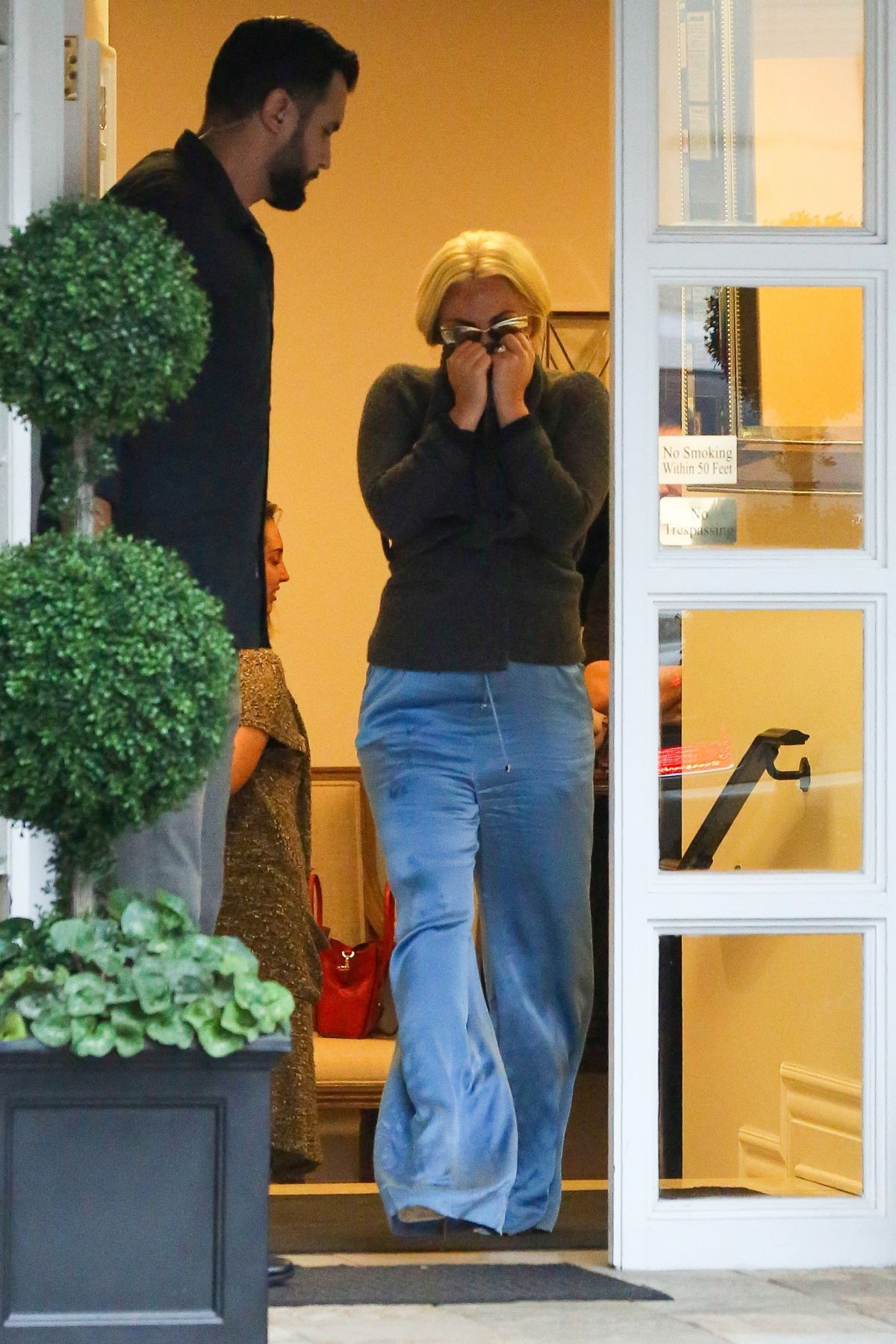 LADY GAGA Leaves Epione Cosmetic Center in Beverly Hills 05/22/2015 ...