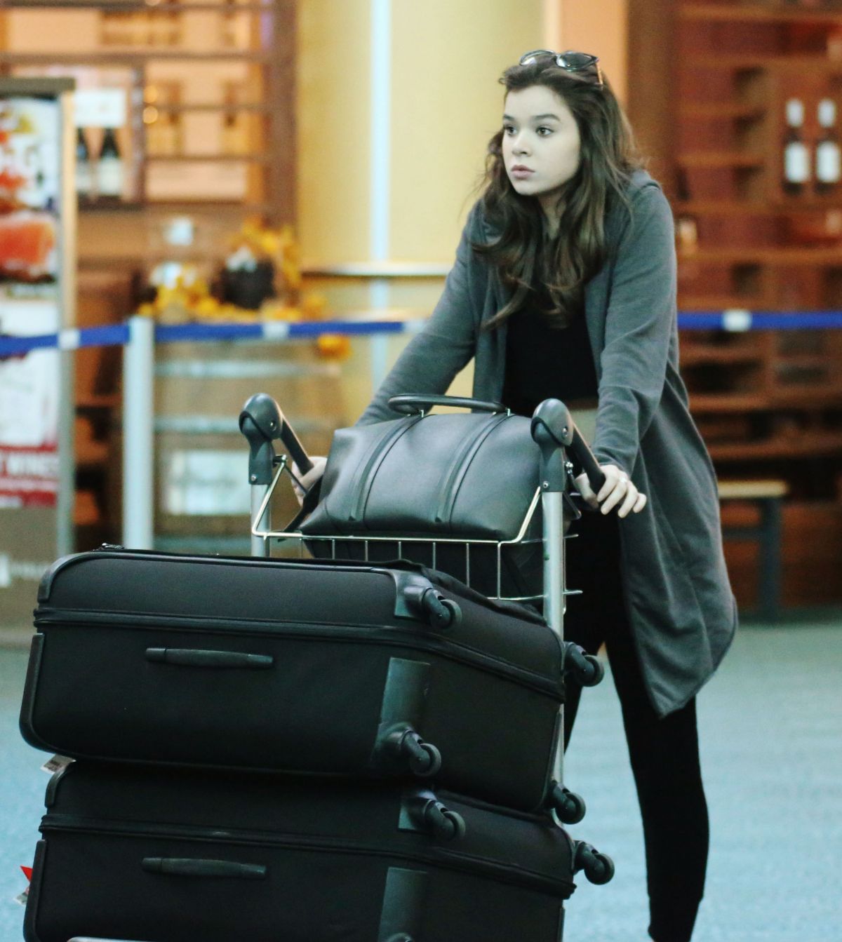 HAILEE STEINFELD at Vancouver International Airport 10/13/2015 – HawtCelebs