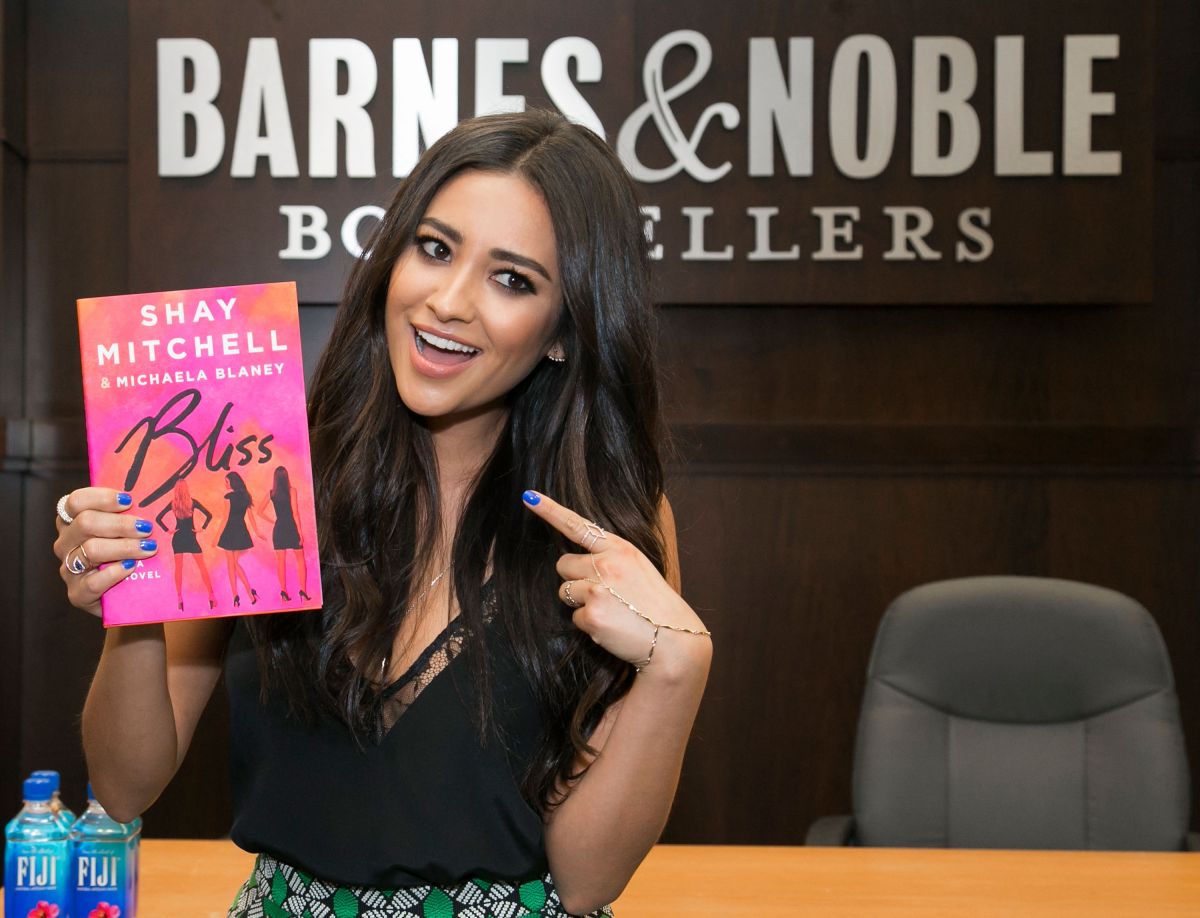 SHAY MITCHELL at Bliss Booksigning at Barnes & Noble in Los Angeles 10 ...