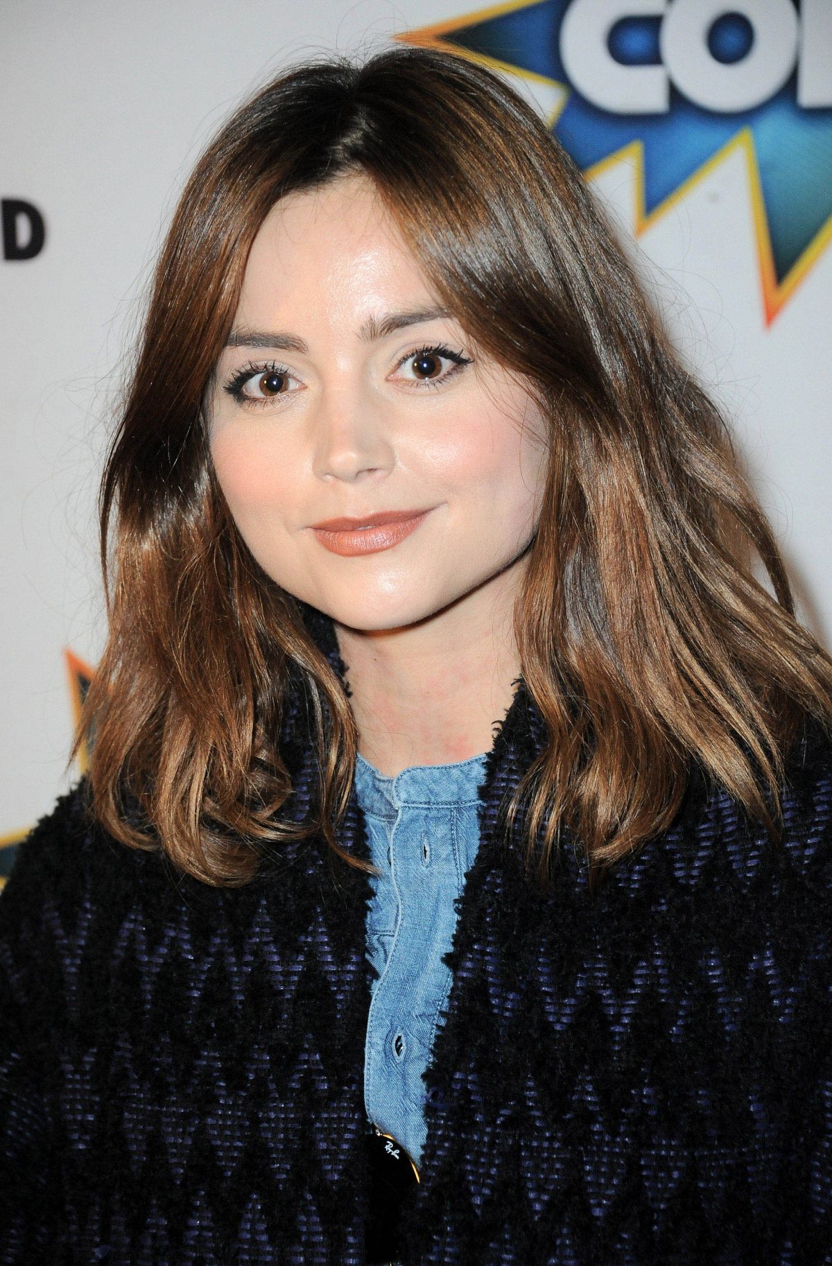 JENNA LOUIS COLEMAN at Wizard World Comic Con in New Orleans 01/09/2016 ...