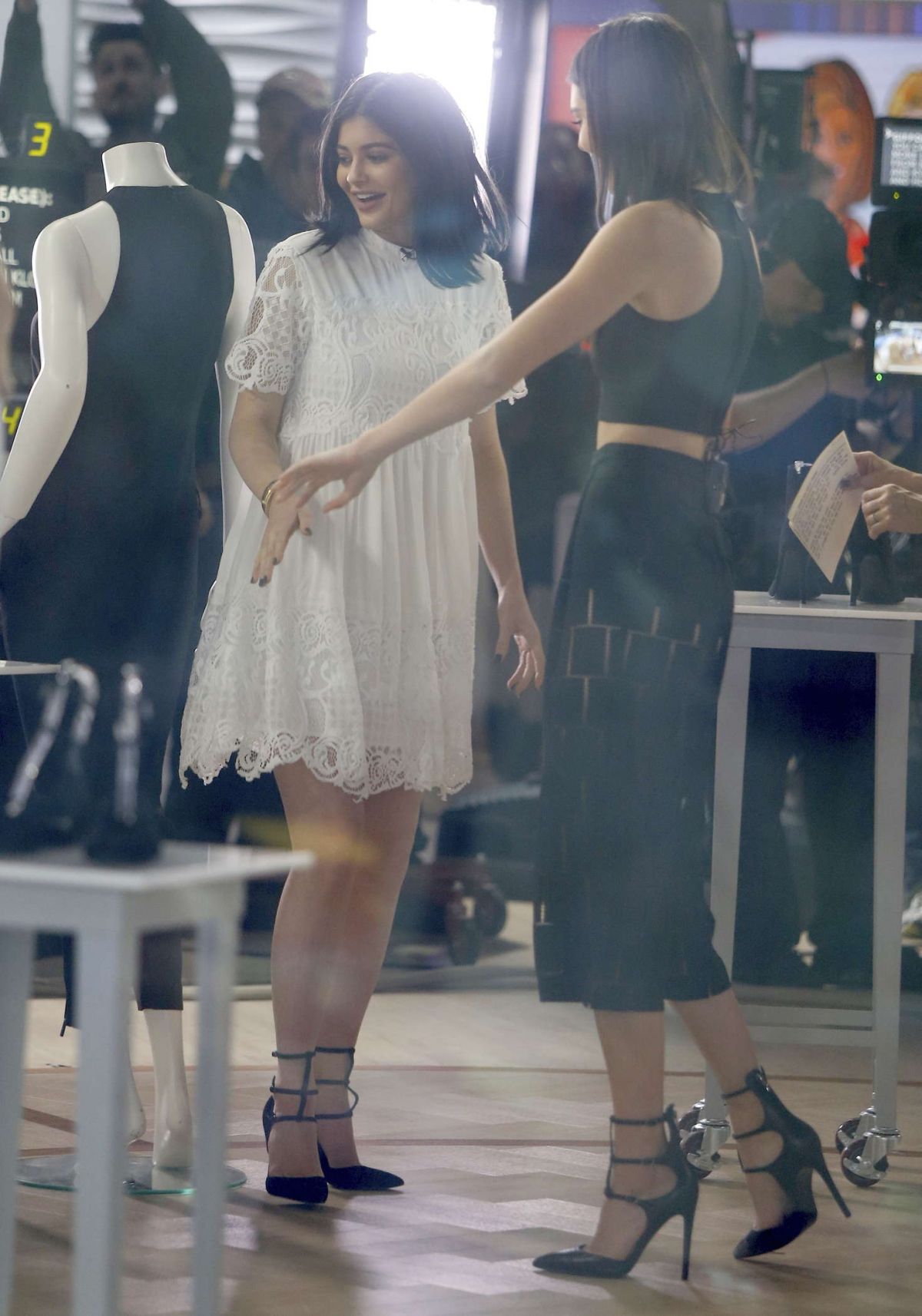 KENDALL and KYLIE JENNER at Today Show in New York 02/11/2016 – HawtCelebs