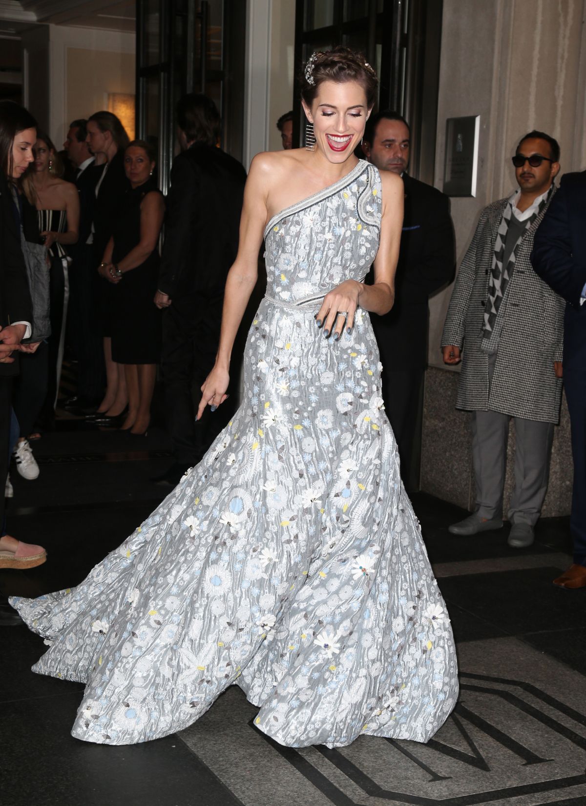 ALLISON WILLIAMS at Costume Institute Gala 2016 in New York 05/02/2016 ...