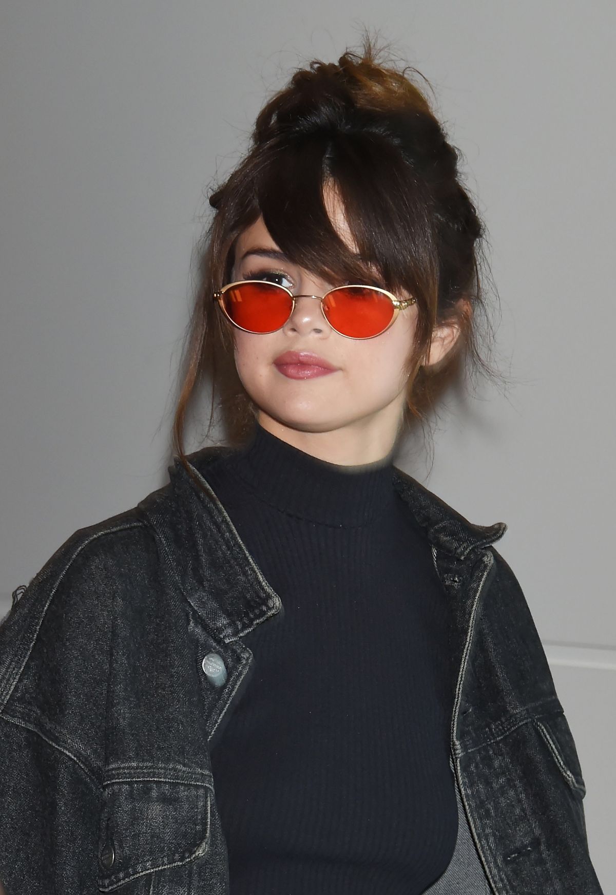 SELENA GOMEZ at Tokyo International Airport 01/08/2016 – HawtCelebs