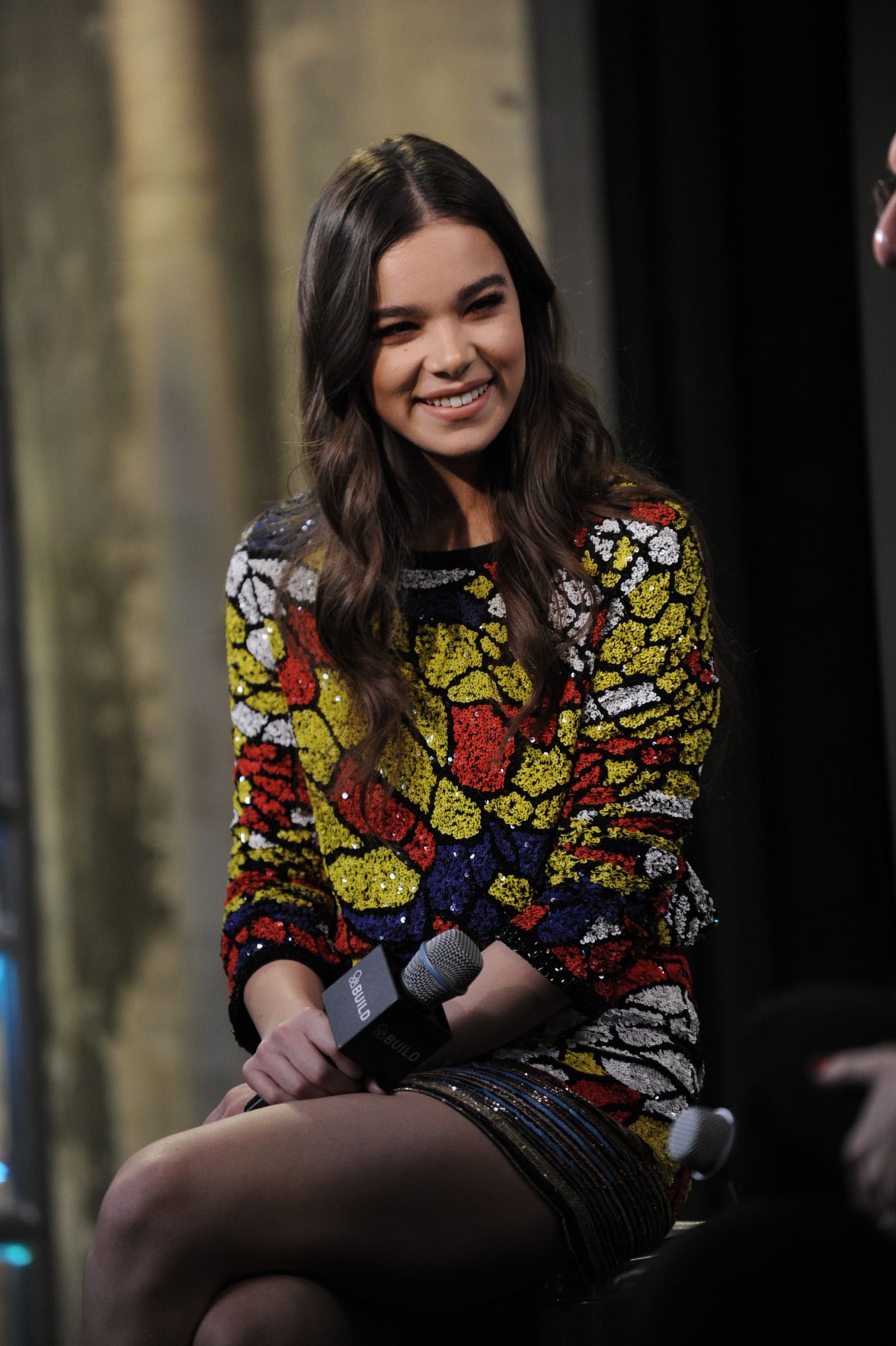 HAILEE STEINFELD at OAL Build in New York 11/17/2016 – HawtCelebs