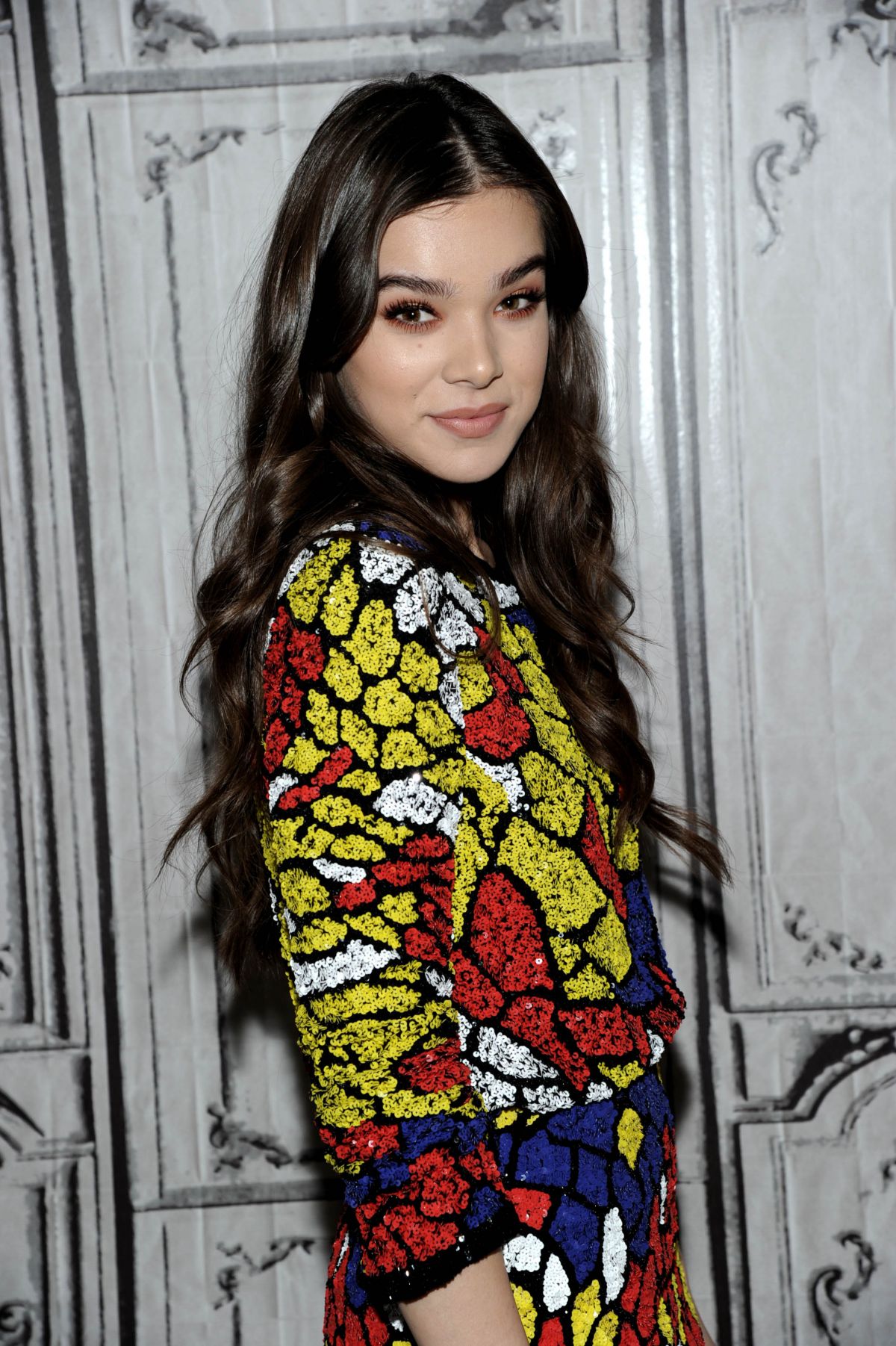 HAILEE STEINFELD at OAL Build in New York 11/17/2016 – HawtCelebs
