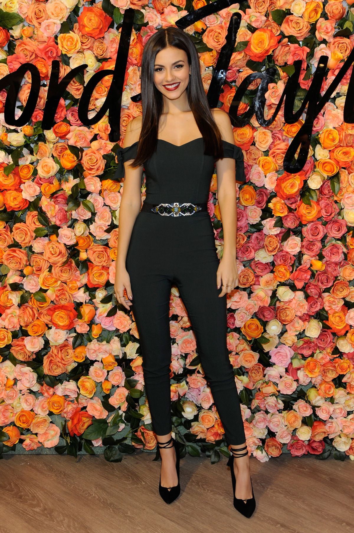 VICTORIA JUSTICE at Lord & Taylor Stamford Grand Re-opening Celebration ...