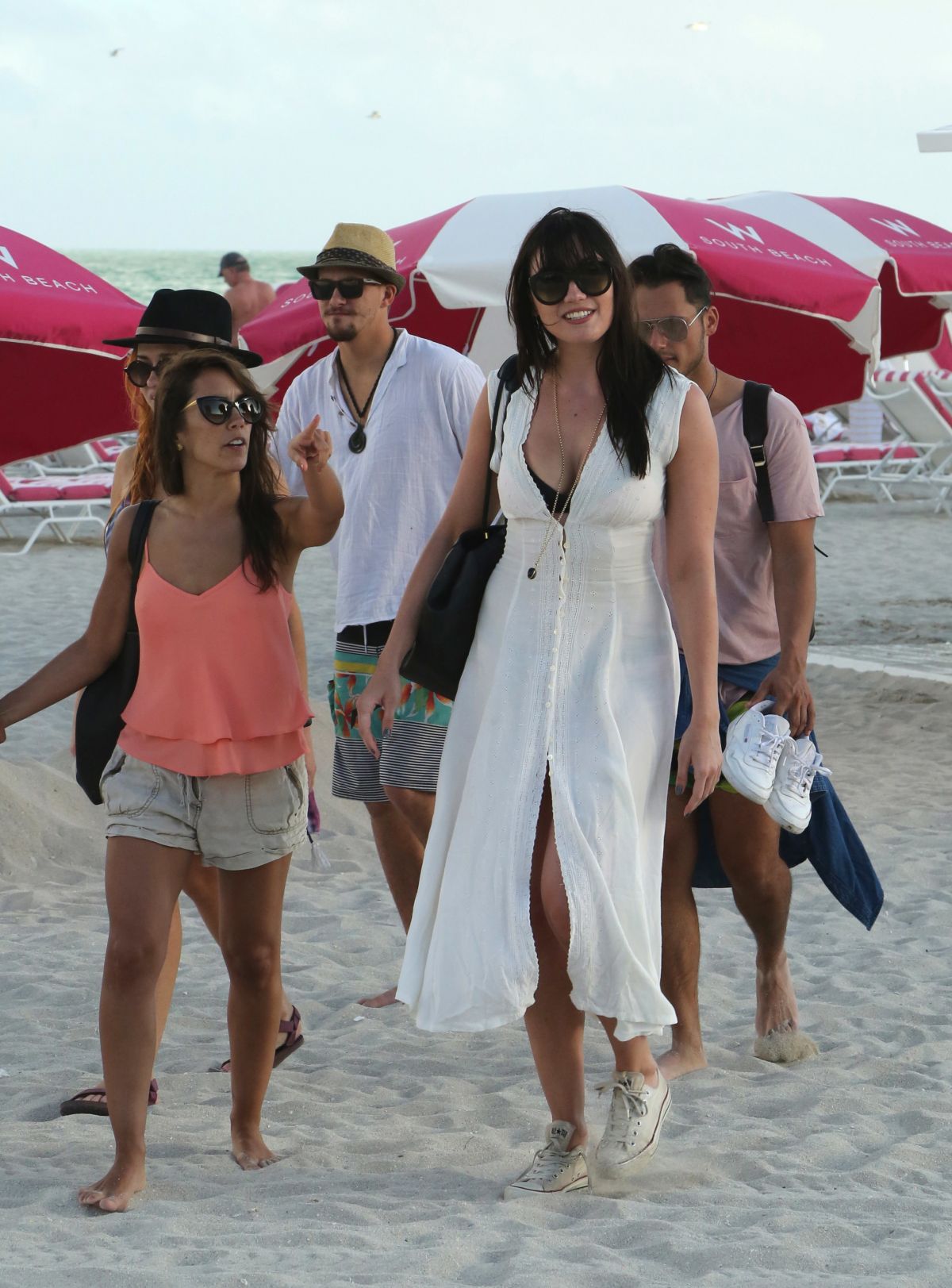DAISY LOWE Out and About in Miami Beach 01/02/2017 – HawtCelebs