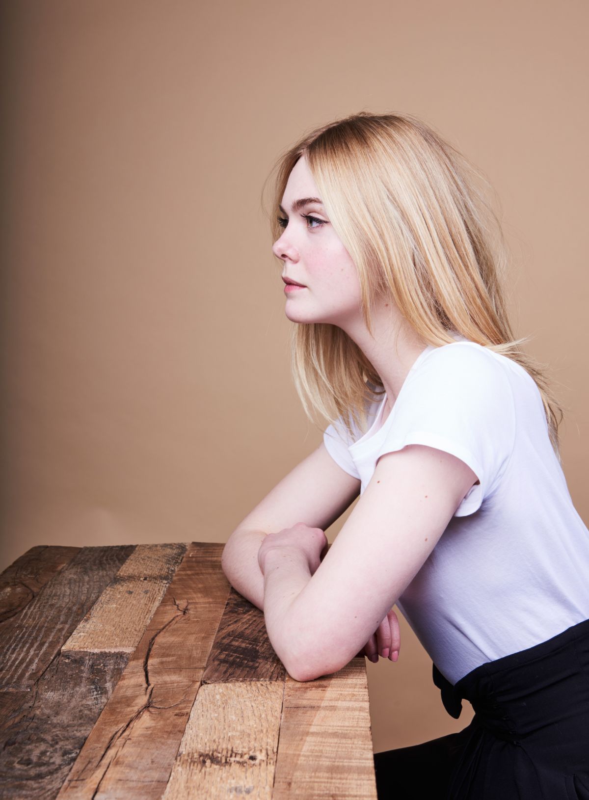 ELLE FANNING – Deadline & Music Lodge Photoshoots at 2017 Sundance Film ...