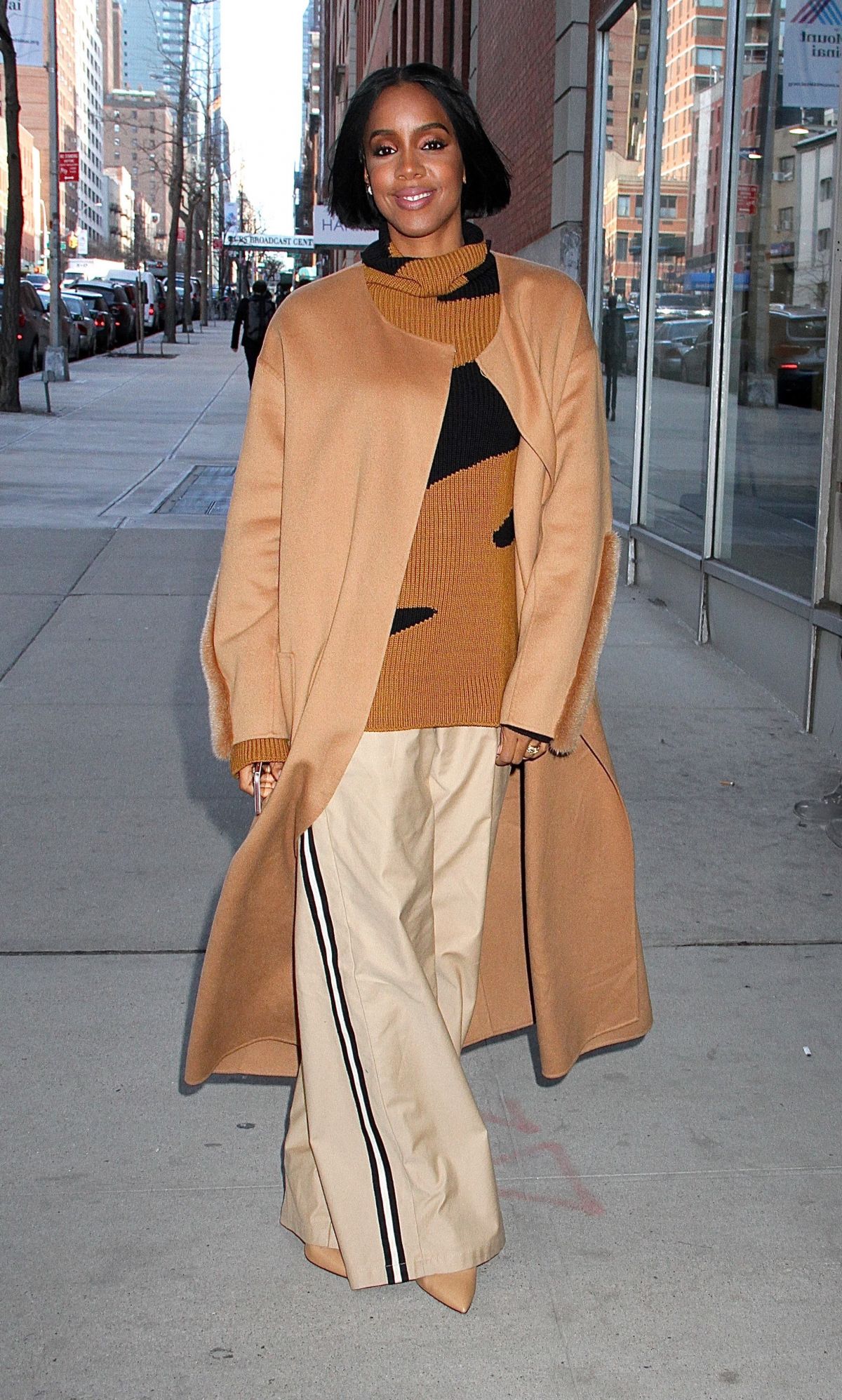 KELLY ROWLAND Arrives at CBS Sstudios in New York 01/25/2017 – HawtCelebs