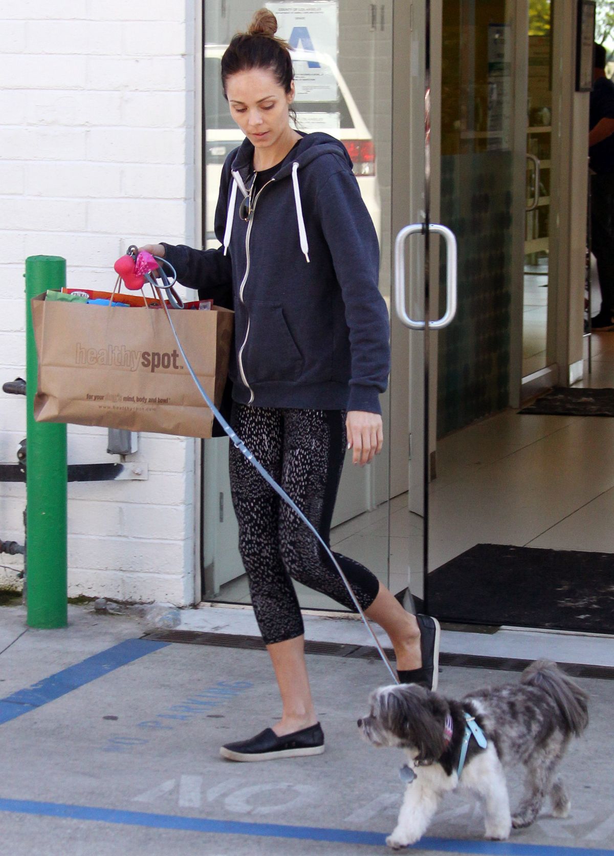 LAURA VANDERVOORT in Leggings Walks Her Dog Out in West Hollywood 01/26 ...
