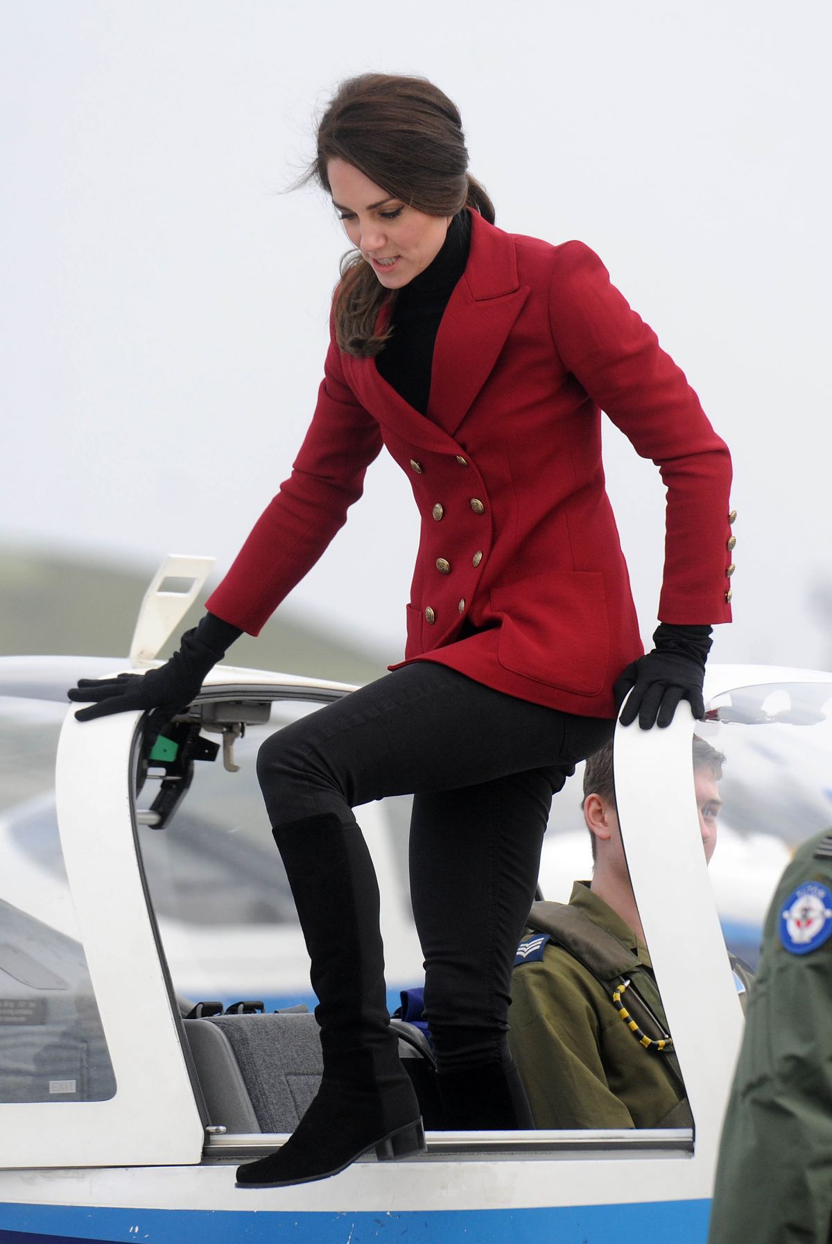 KATE MIDDLETON Visits Raf Cadets in Stamford 02/14/2017 – HawtCelebs