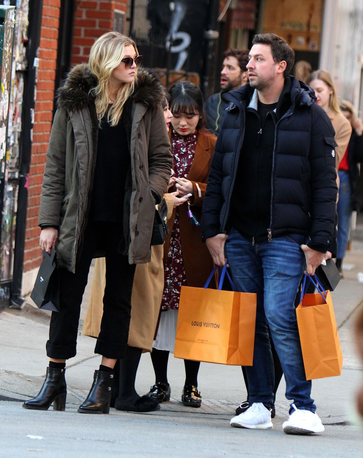RACHEL HILBERT and Brett Eldredge Out in New York 02/14/2017 – HawtCelebs