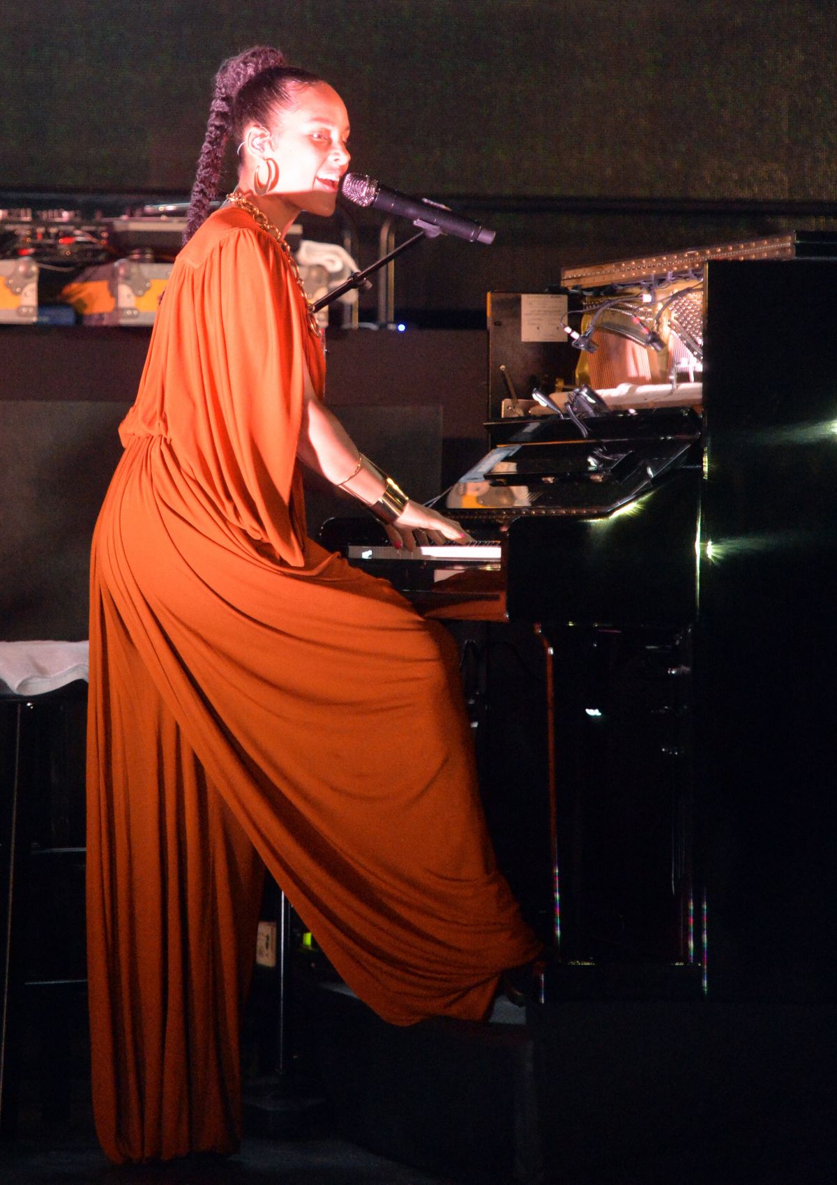 ALICIA KEYS Performs at Porsche Design Tower Miami in Sunny Isles 03/18 ...