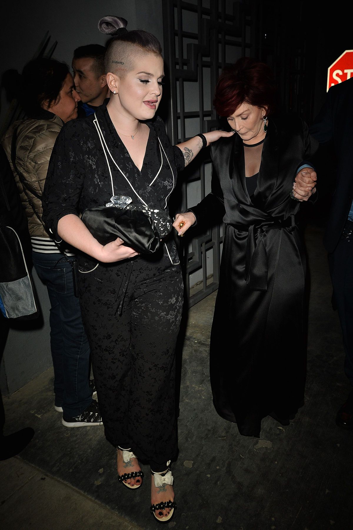 KELLY and SHARON OSBOURNE at Elton John’s 70th Birthday Party in Los ...