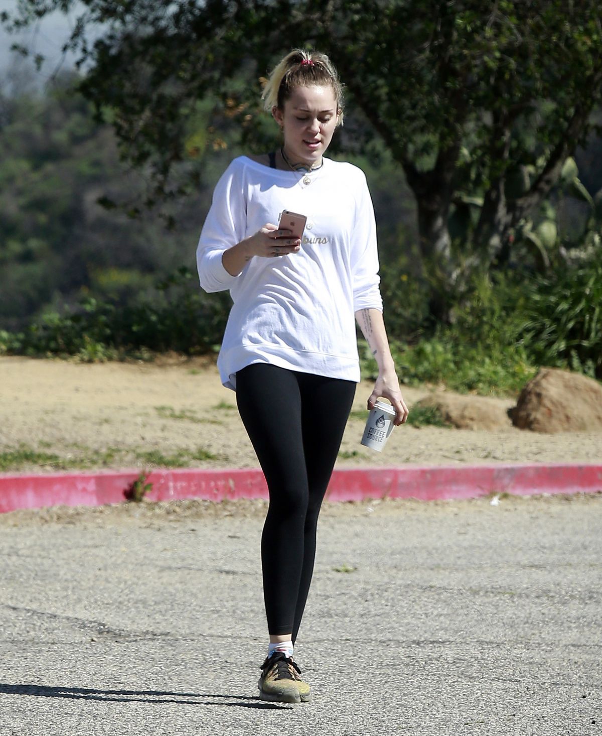 MILEY CYRUS Out Hikkinig at a Park in Los Angeles 03/16/2017 – HawtCelebs