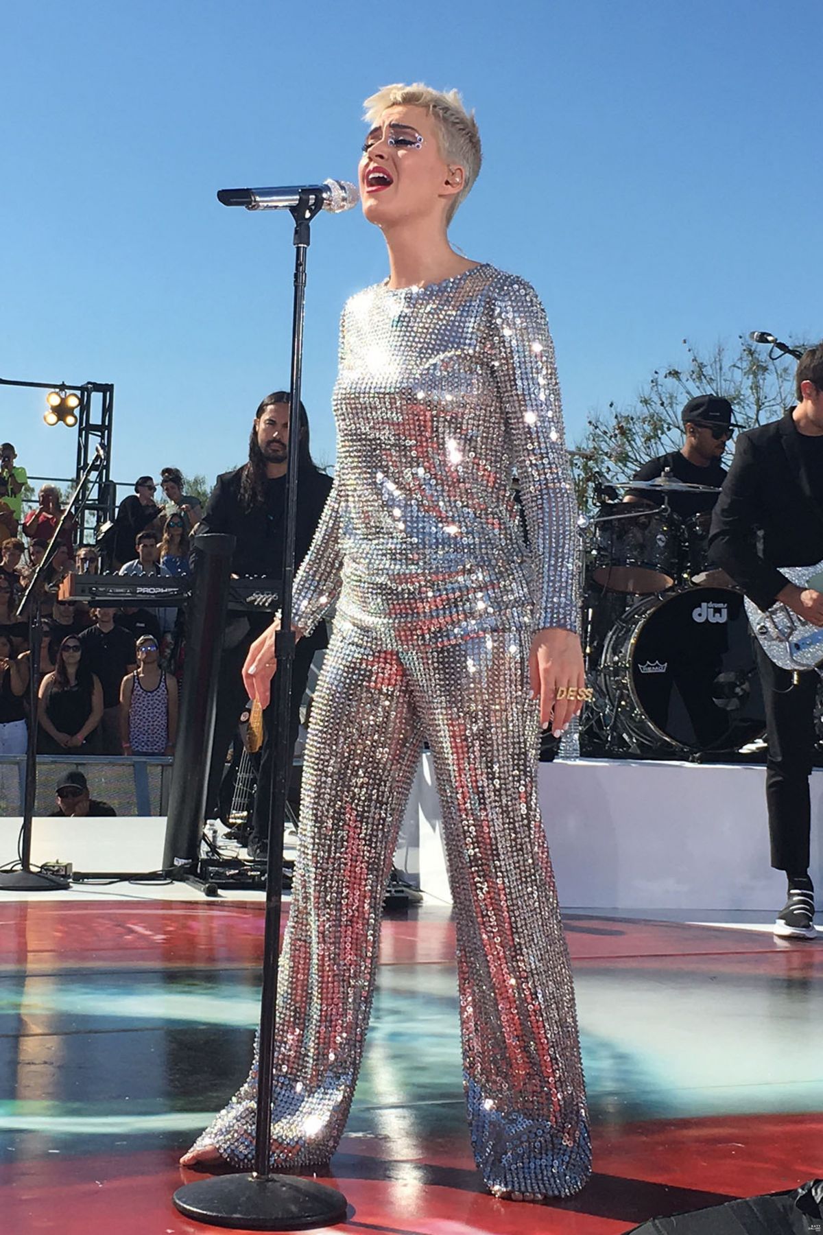 KATY PERRY Performs at Witness World Wide Youtube Livestream Concert in ...