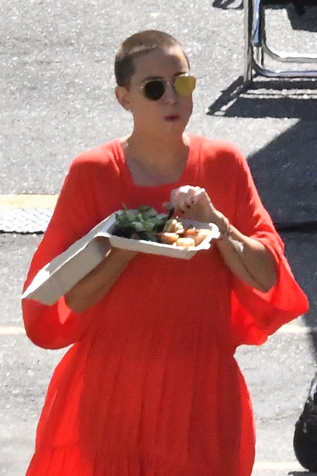 KATE HUDSON Out for Lunch on the Set of Sister in Los Angeles 09/06 ...