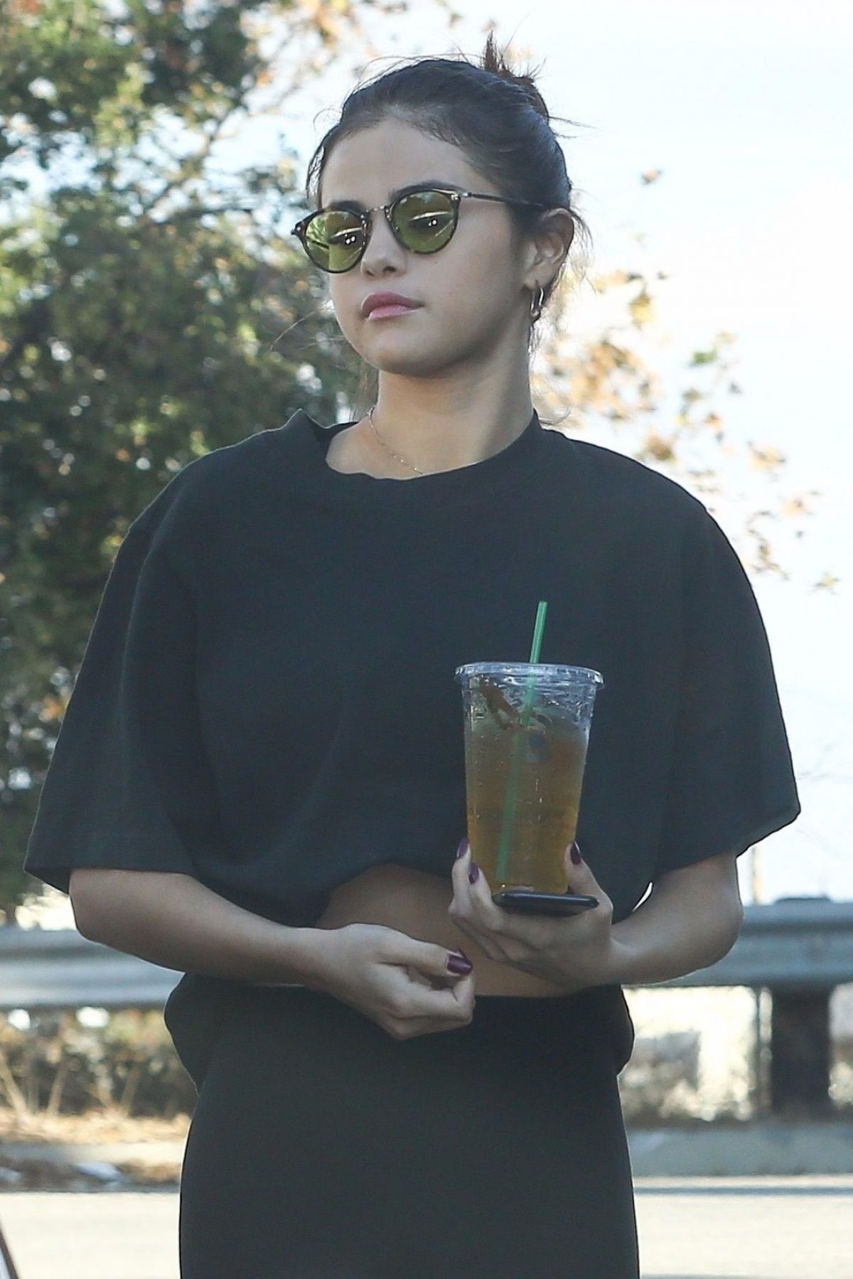 SELENA GOMEZ Out for Iced Tea in Los Angeles 11/05/2017 – HawtCelebs
