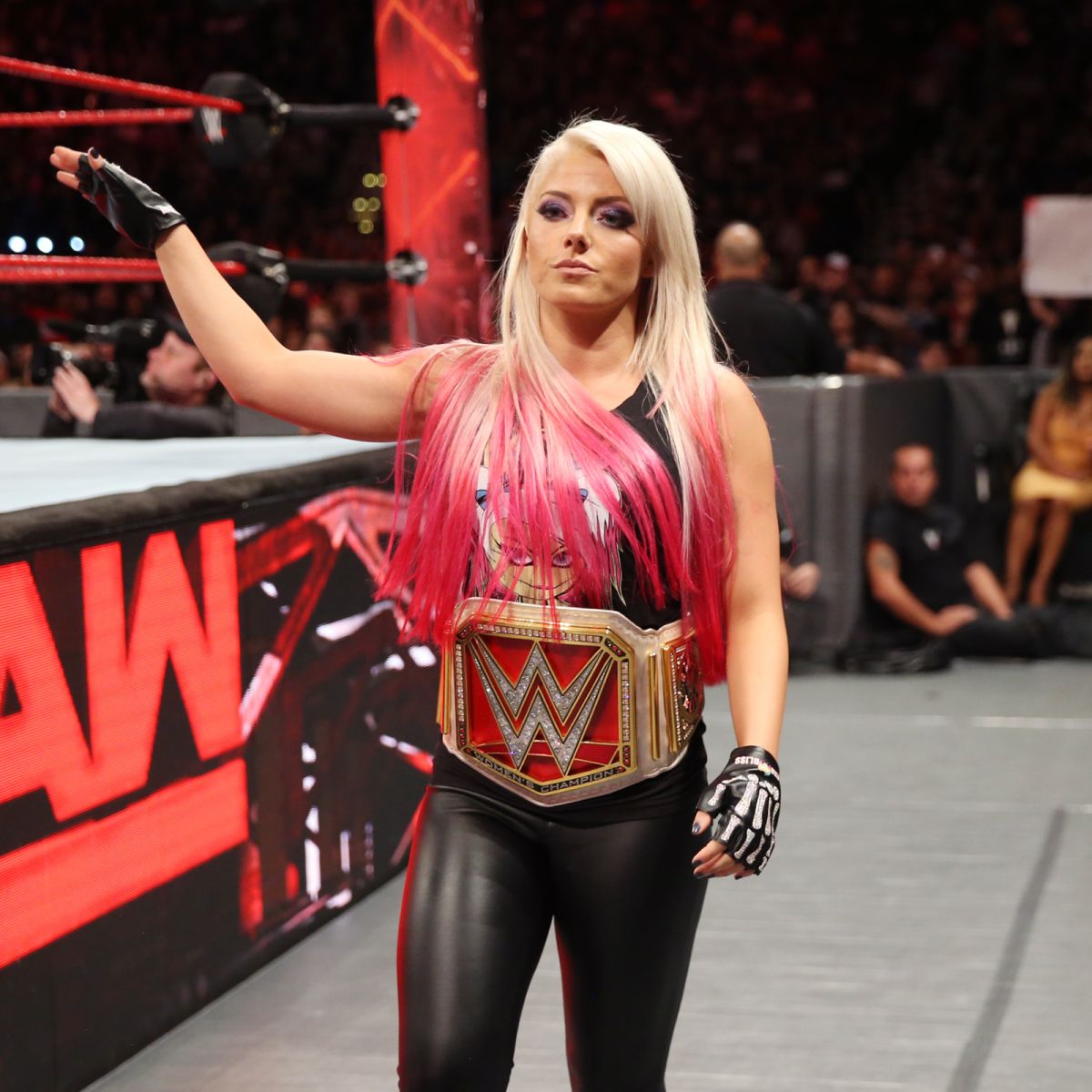 WWE – Raw Digitals 11/20/2017 – HawtCelebs