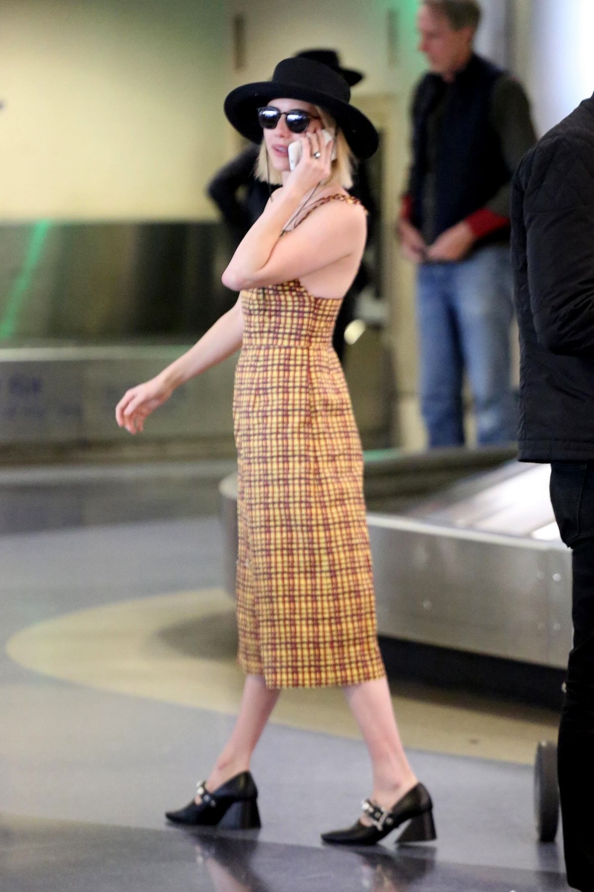 EMMA ROBERTS at Los Angeles International Airport 12/14/2017 – HawtCelebs