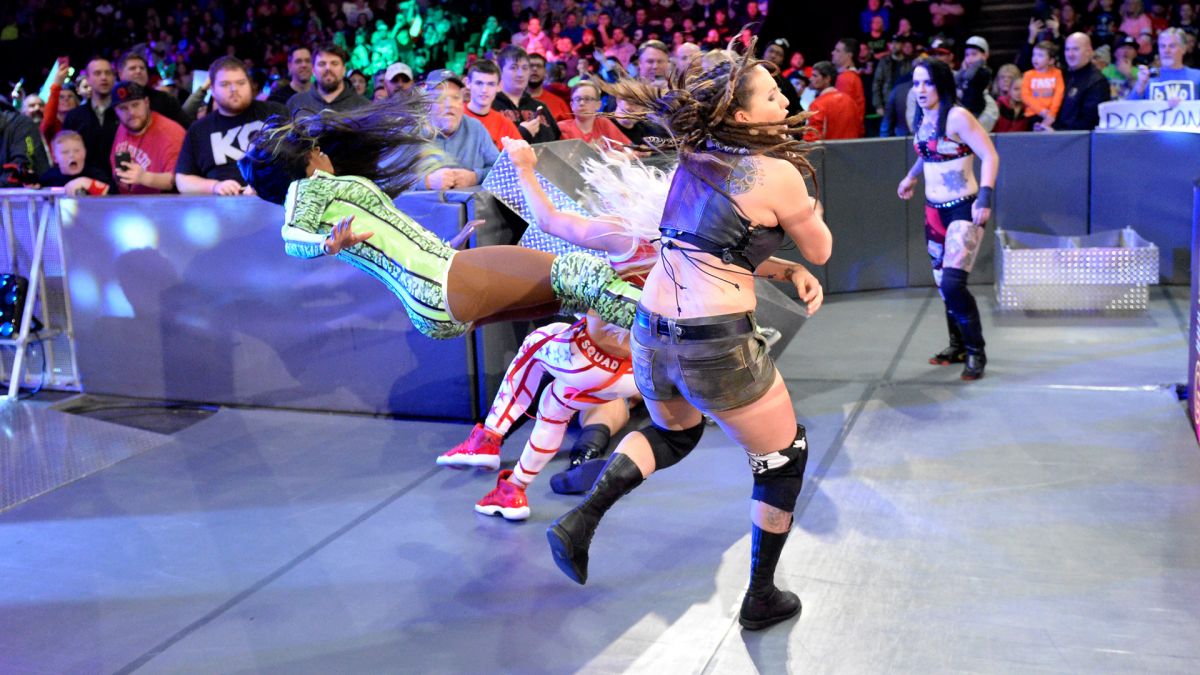WWE – Smackdown Digitals 12/12/2017 – HawtCelebs