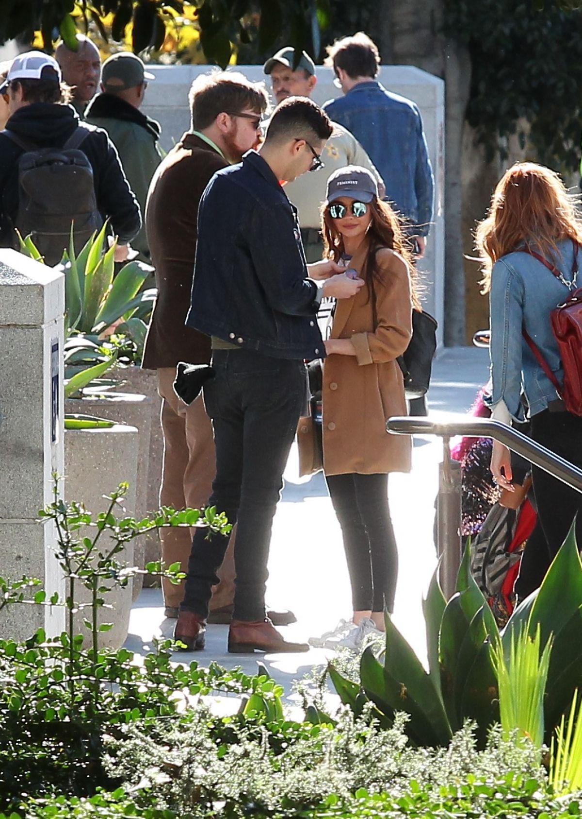 SARAH HYLAND and Alum Wells at 2018 Women’s March in Los Angeles 01/20 ...