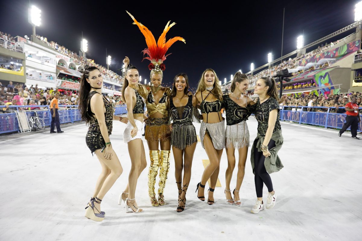 ADRIANA LIMA, BARBARA FIALHO, JASMINE TOOKES, FERNANDA TAVARES, CAROL ...